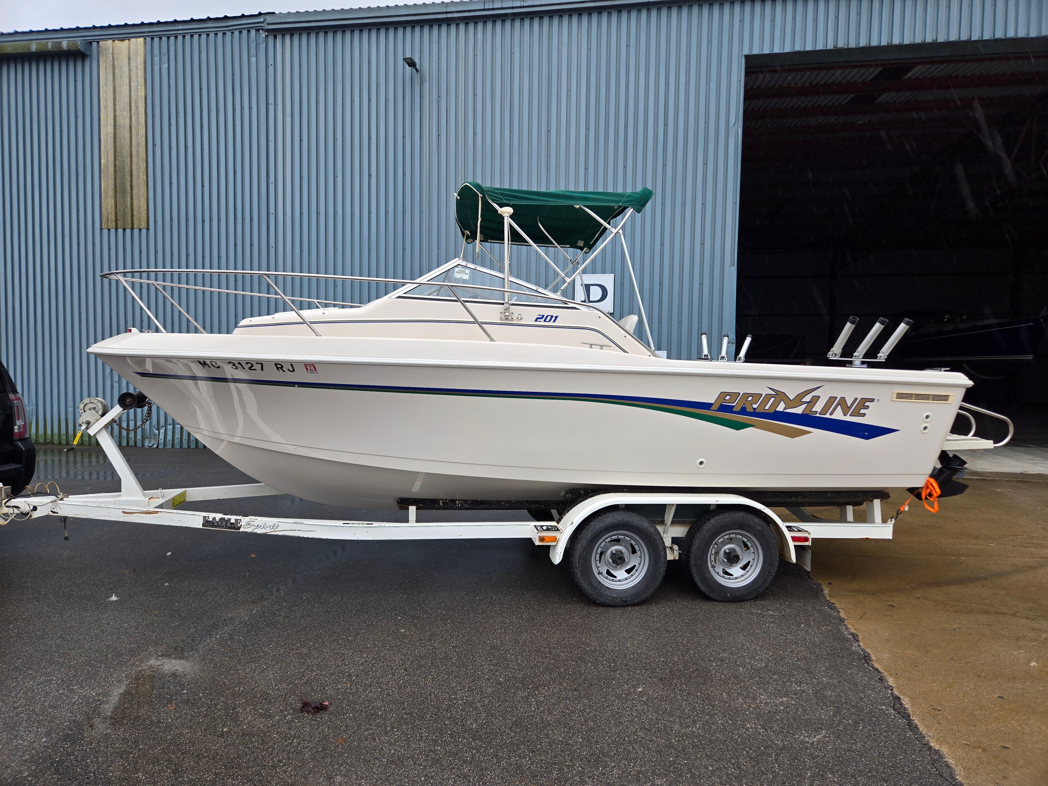 Pro-line Walkaround boats for sale | YachtWorld