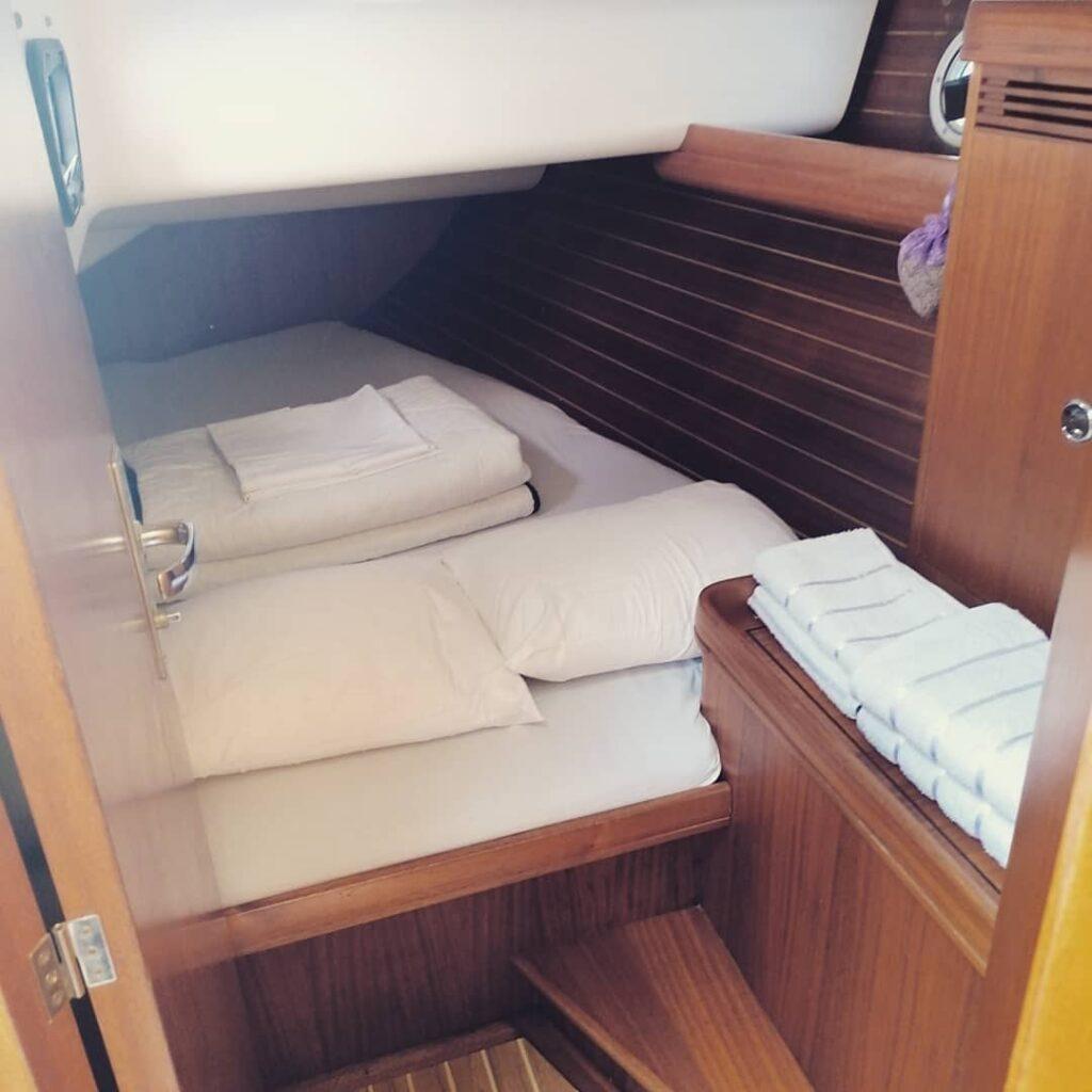 2002 Elan 40 Cruiser for sale - YachtWorld