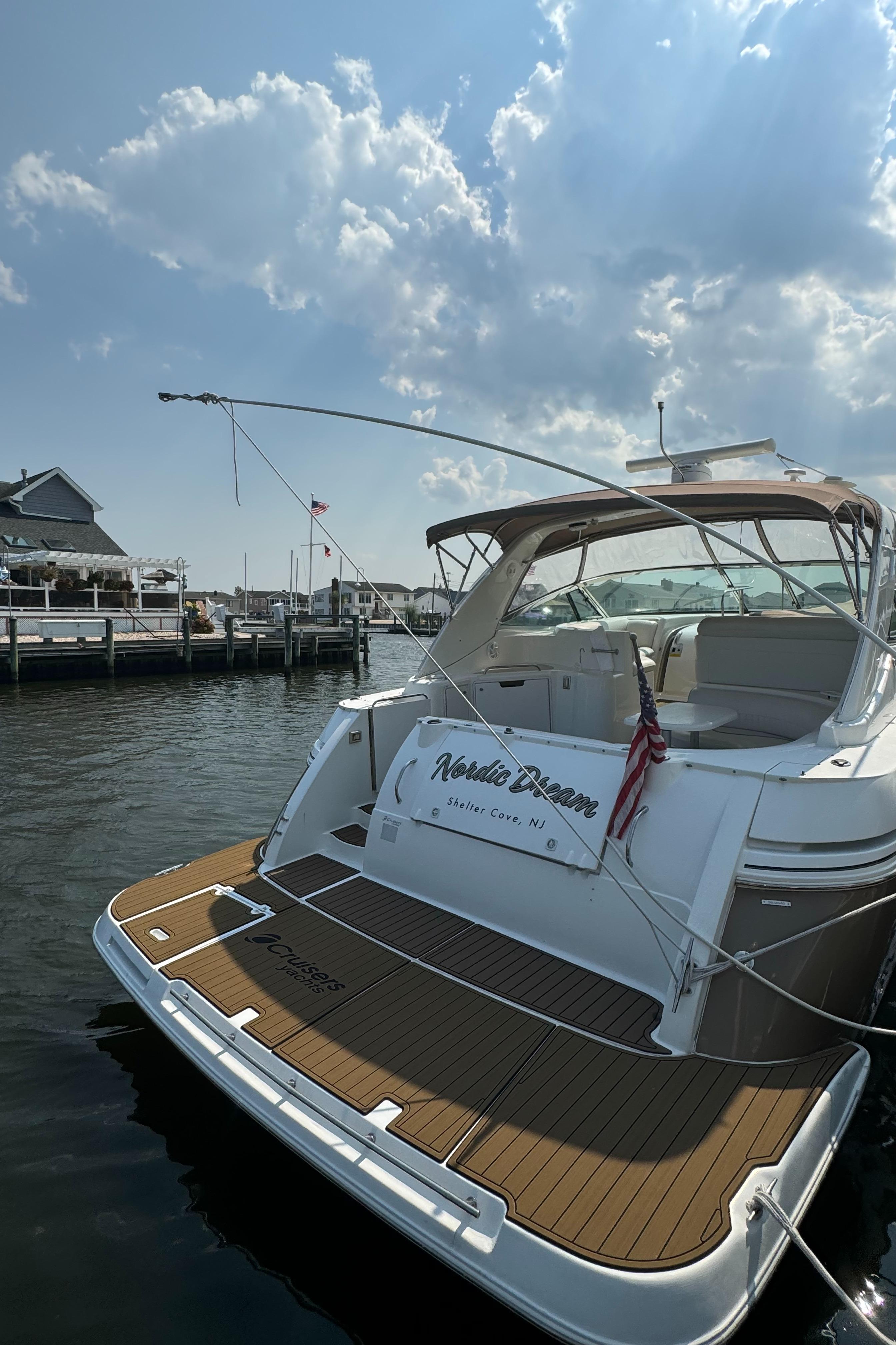 2001 Cruisers Yachts 3870 Express Motor Yachts for sale - YachtWorld