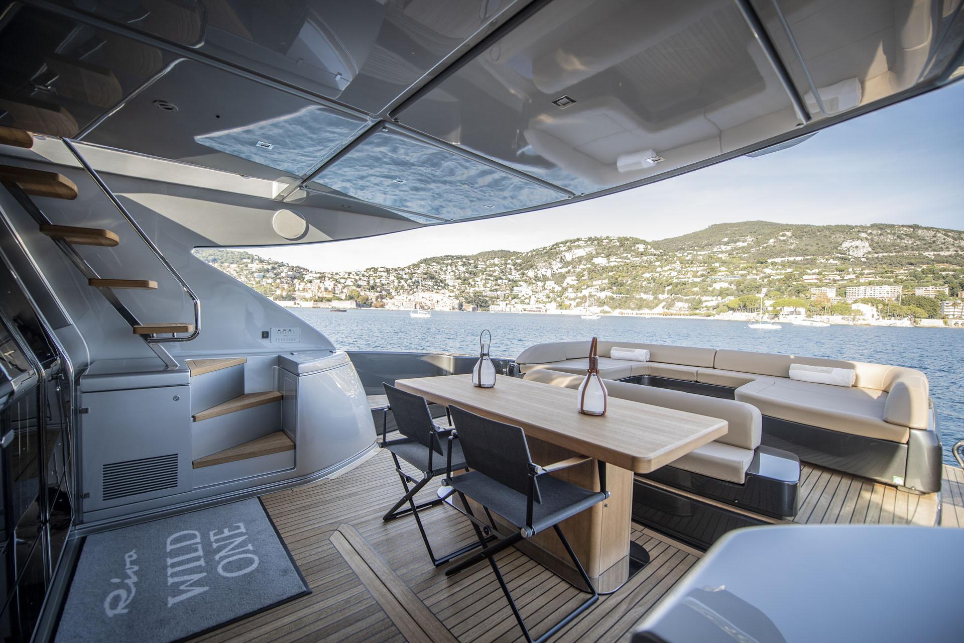 2019 Flybridge Riva for sale - YachtWorld