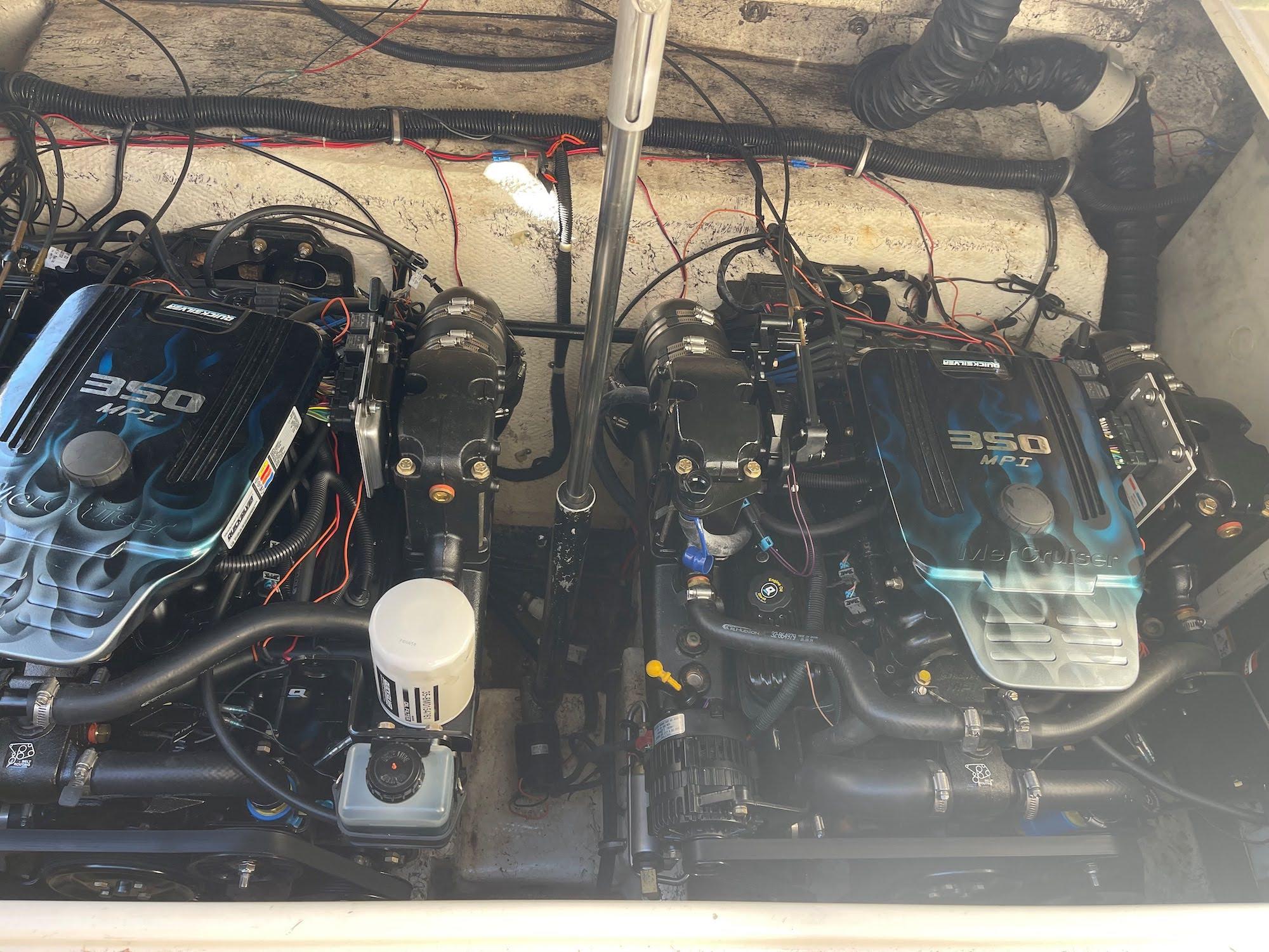 2001 Rinker 310 Fiesta Vee Cruiser for sale - YachtWorld