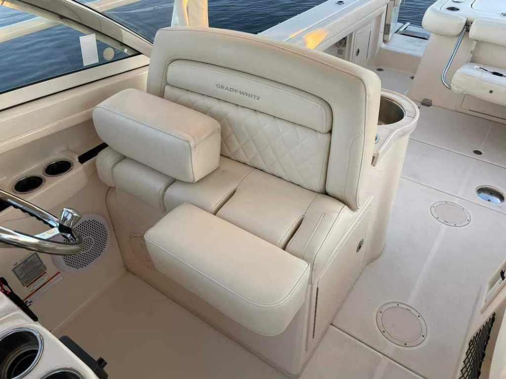 2020 Grady-White Freedom 307 Dual Console for sale - YachtWorld
