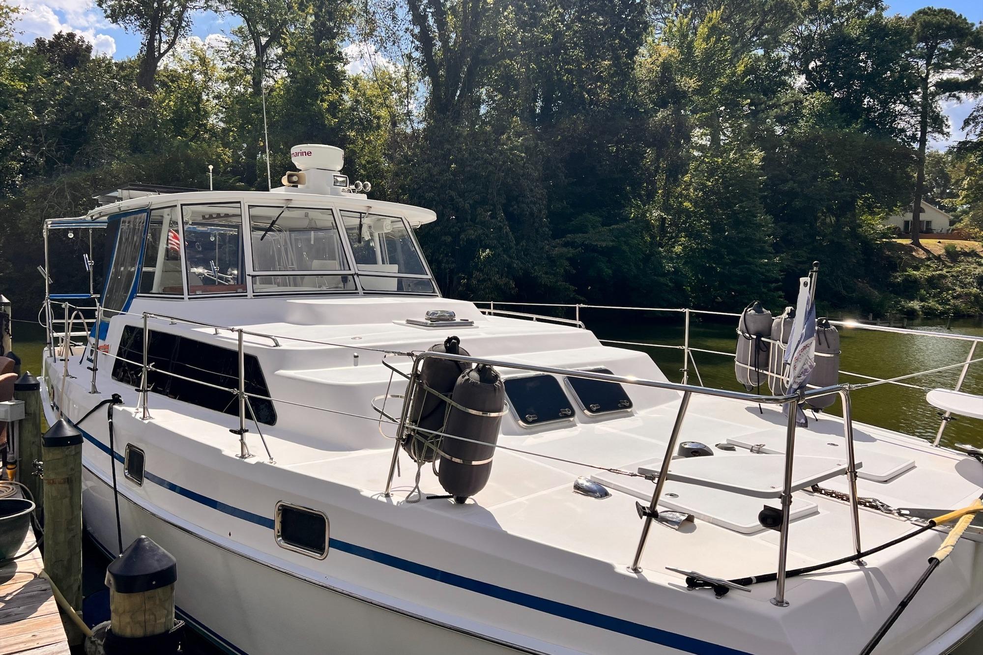 2002 Endeavour Trawler Cat 36 Power Catamaran for sale - YachtWorld