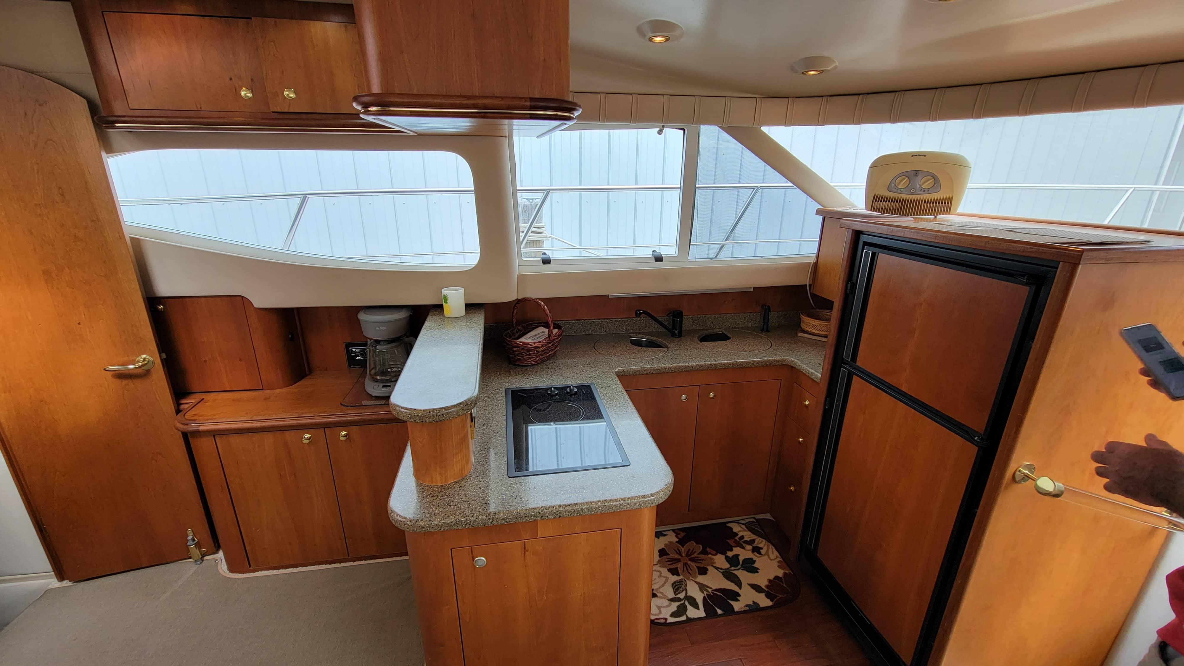 2000 Cruisers Yachts 4450 Express Motor Yacht Motor Yachts for sale ...