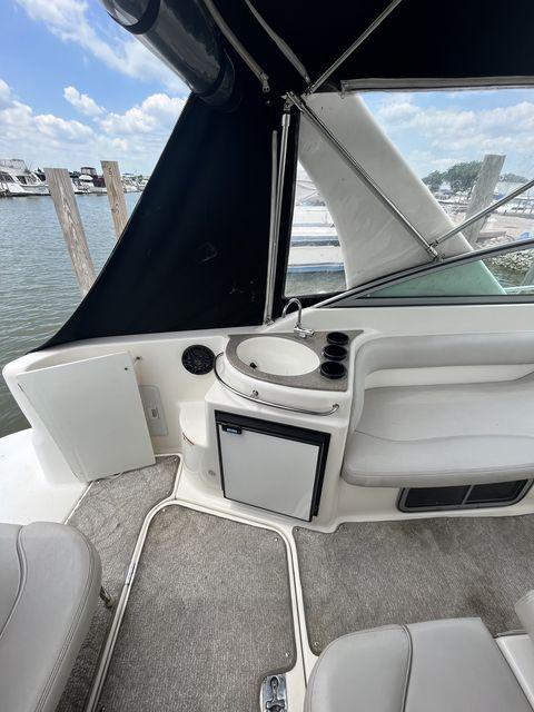 2008 Larson Cabrio 274 Mid Cabin Cruiser for sale - YachtWorld