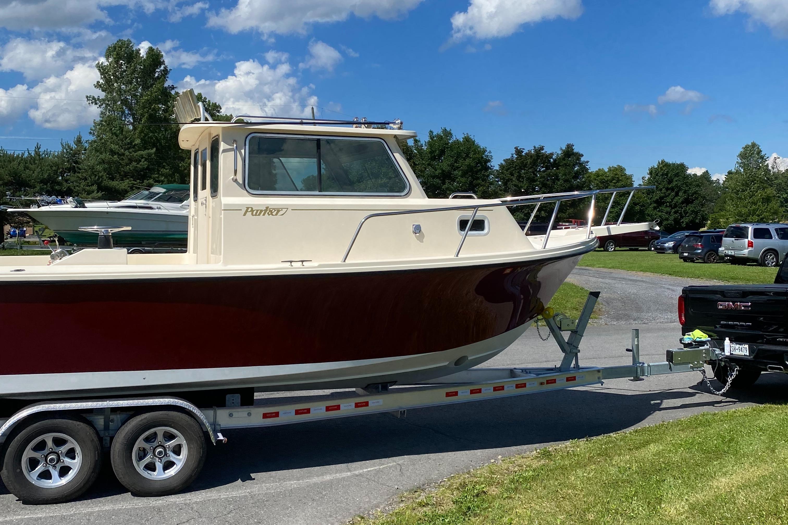 2004 Parker 2520 Deep Vee / Cabin Freshwater Fishing for sale - YachtWorld