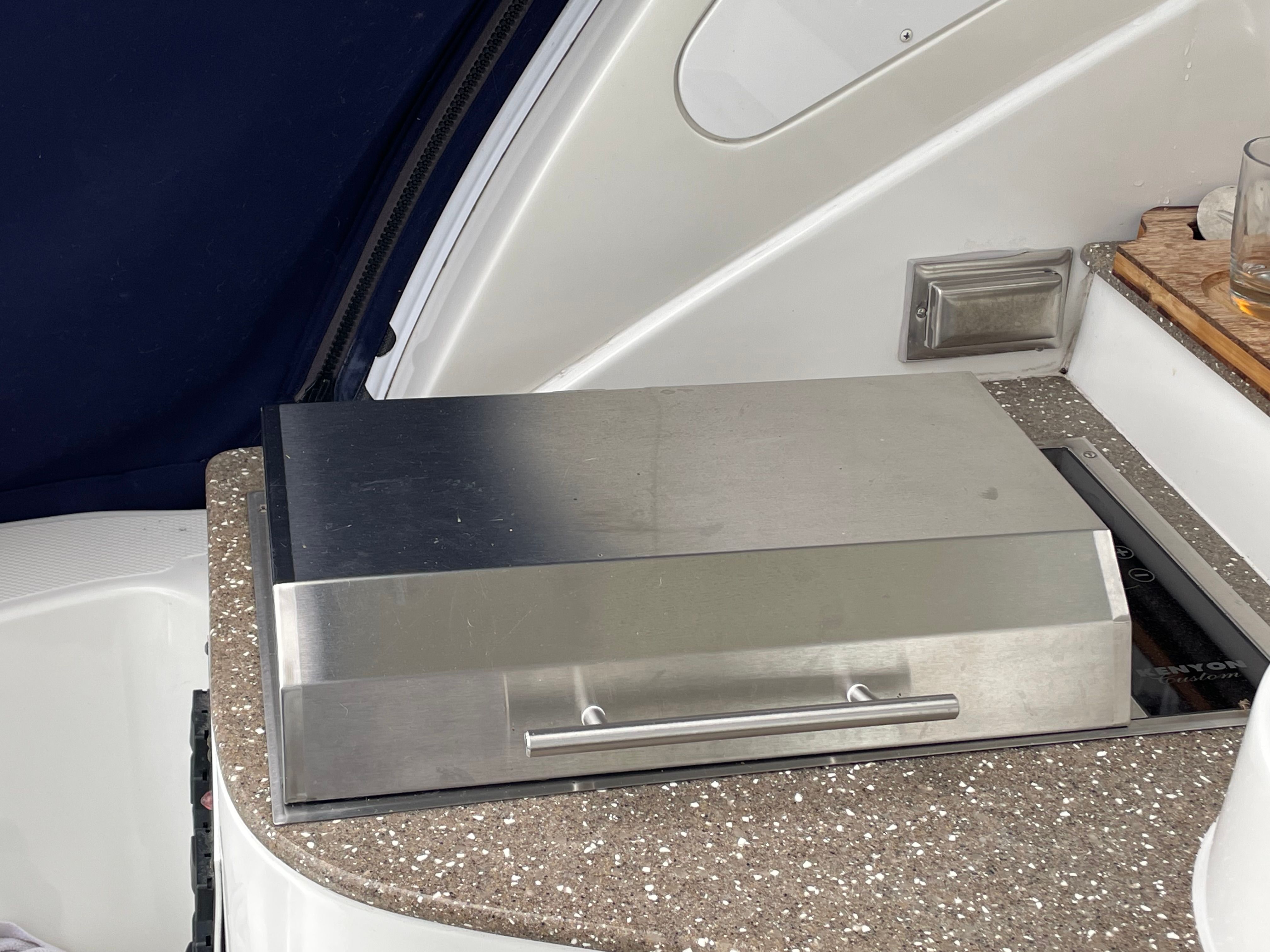 2012 Cruisers 380 Express Cruiser for sale - YachtWorld