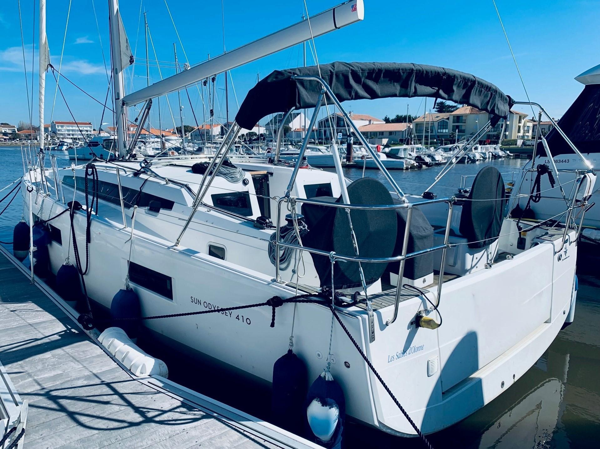 2020 Jeanneau Sun Odyssey 410 Sloop for sale - YachtWorld