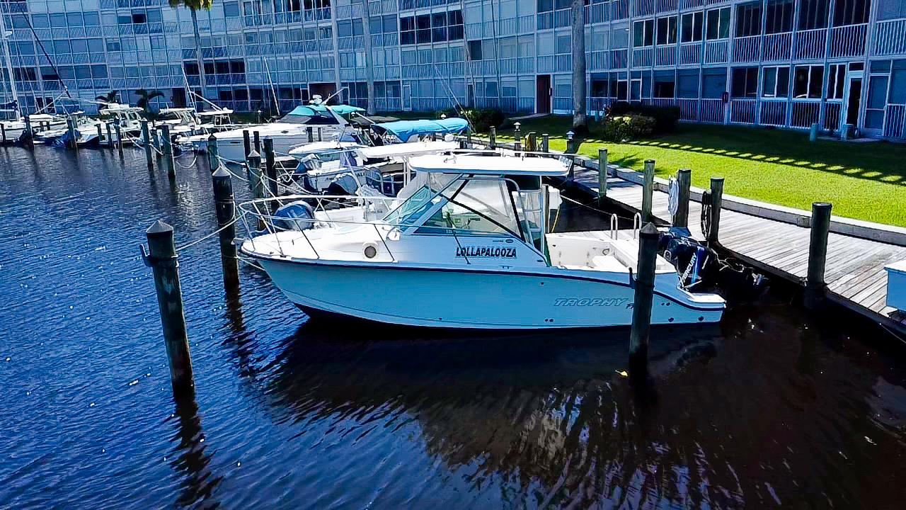 2004 Trophy 2502 Walkaround Walkaround for sale - YachtWorld