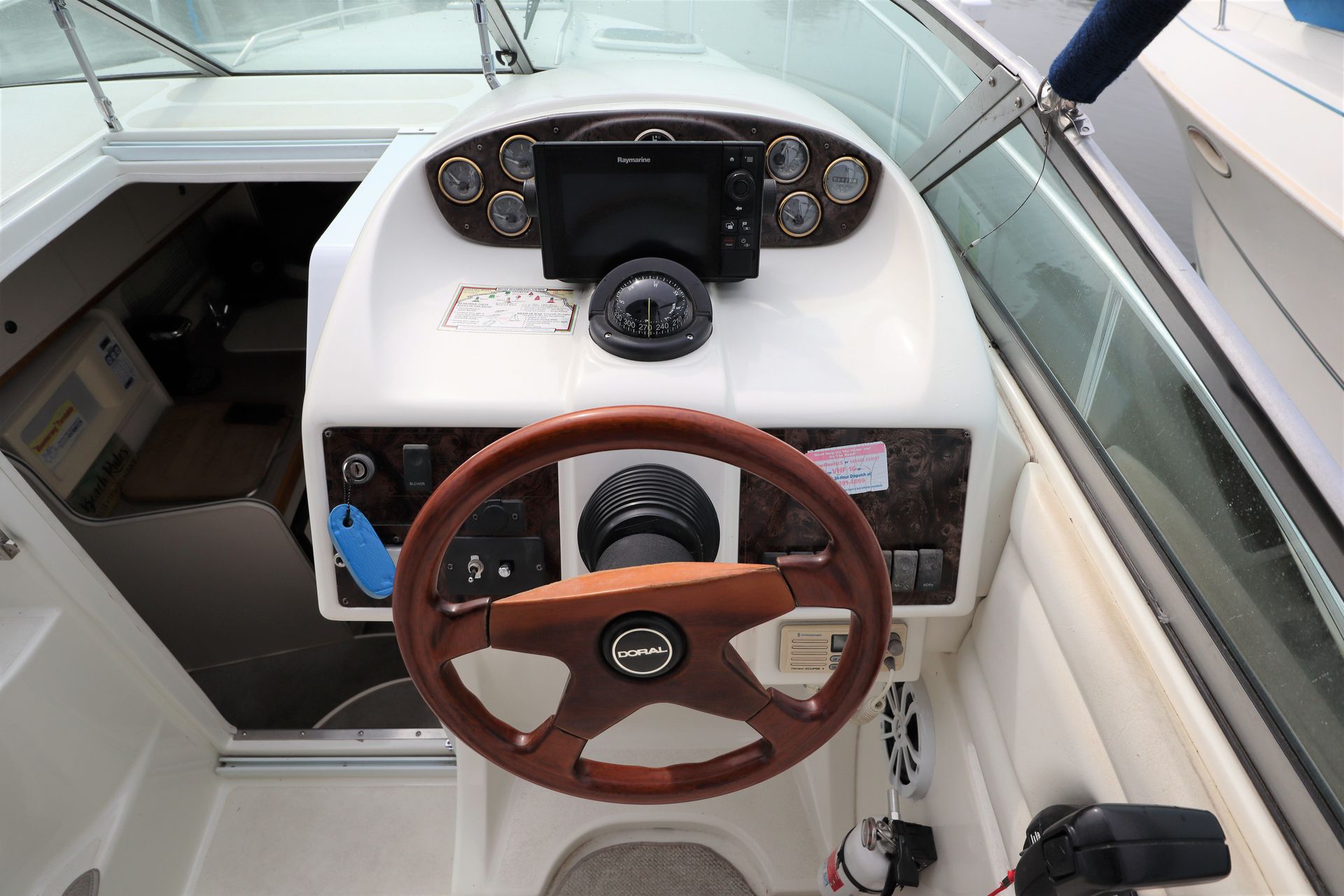 1998 Doral 270 SC - Weber Yachts