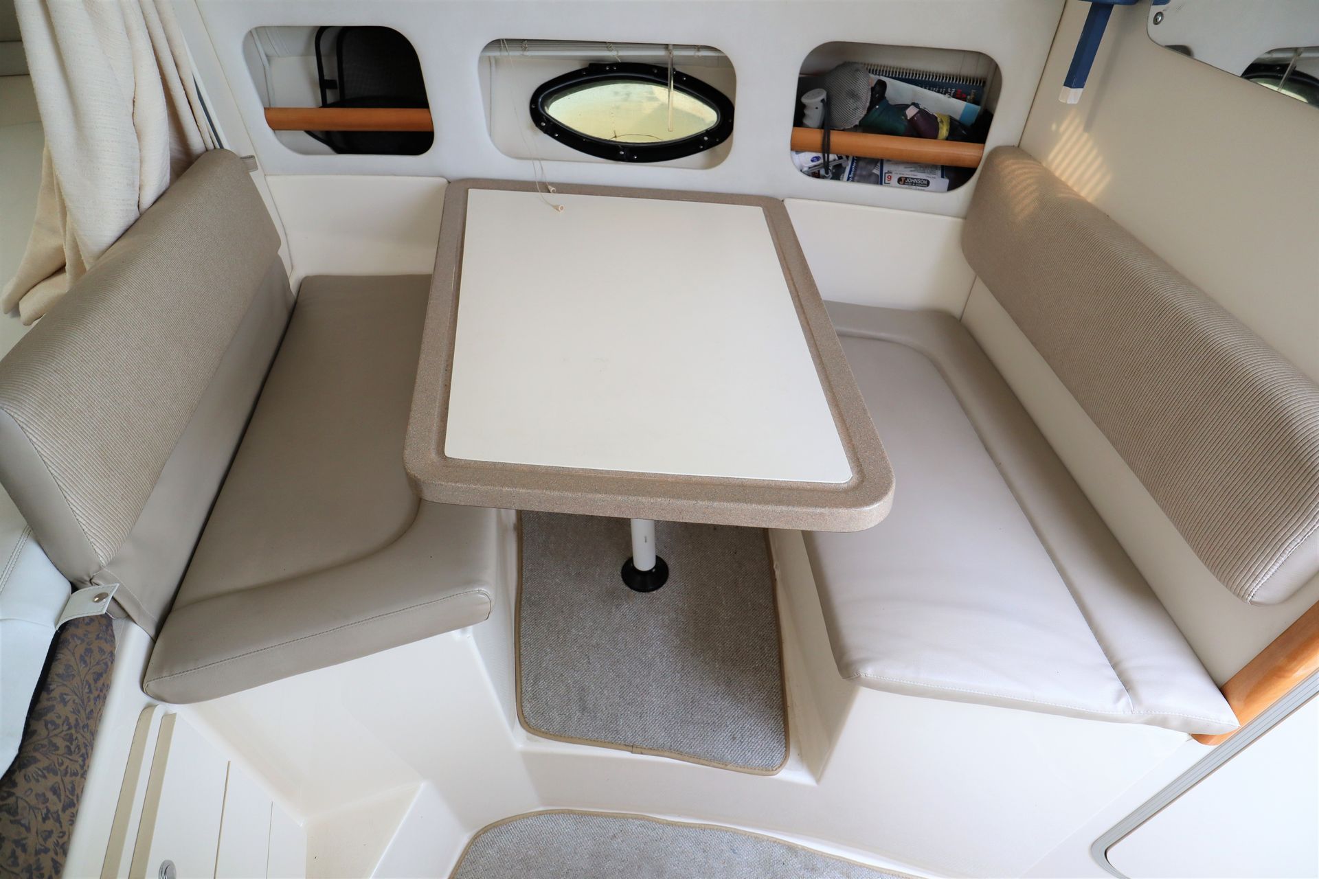 1998 Doral 270 SC - Weber Yachts