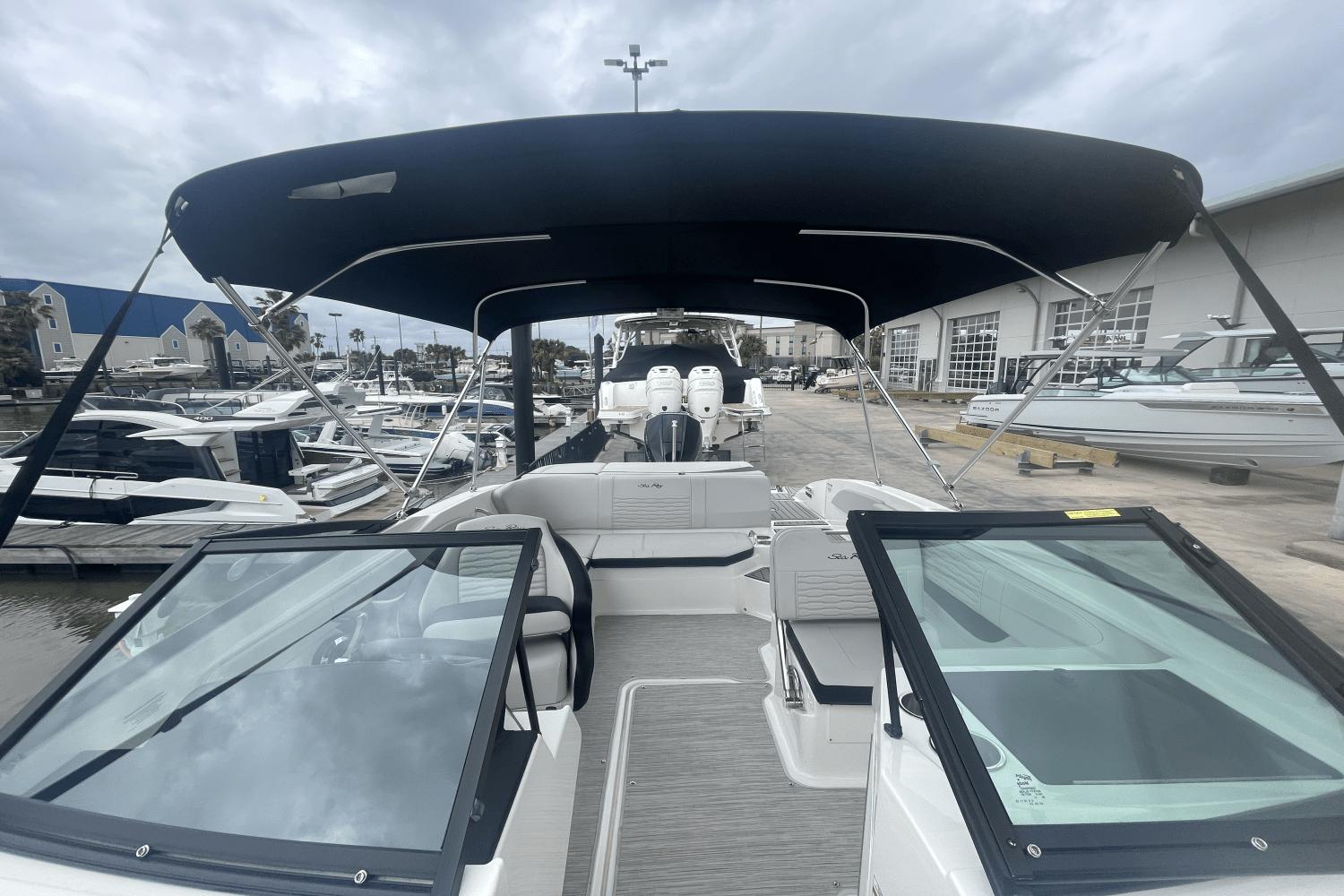 2023 Sea Ray SPX 210 Outboard Runabout for sale - YachtWorld