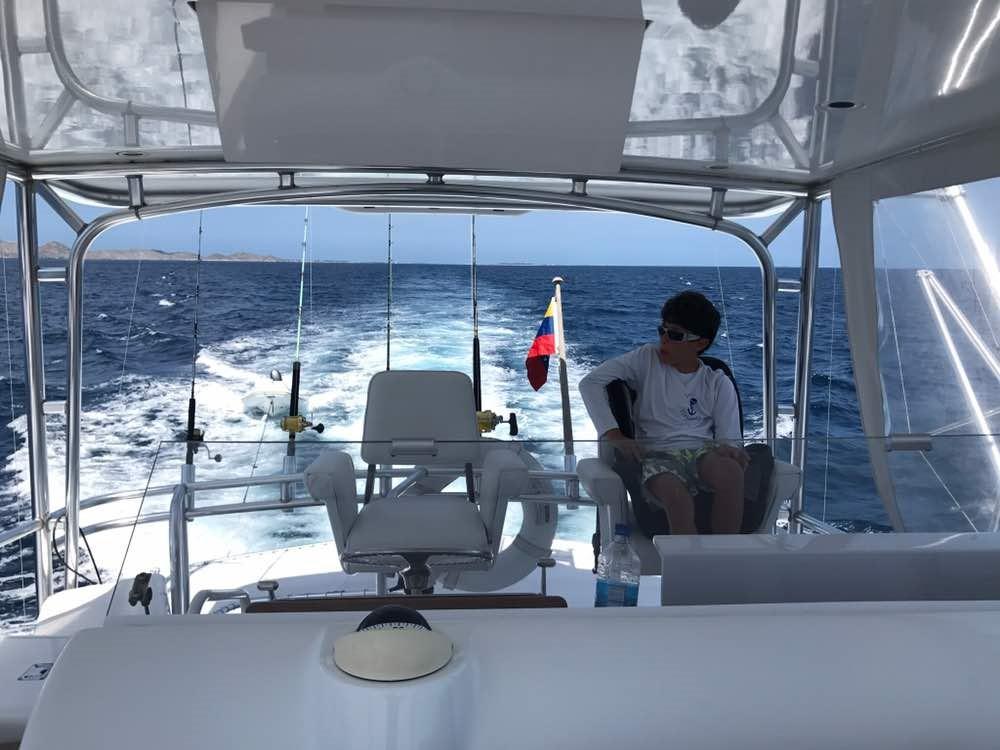 2006 Hatteras 50 Convertible Convertible for sale - YachtWorld