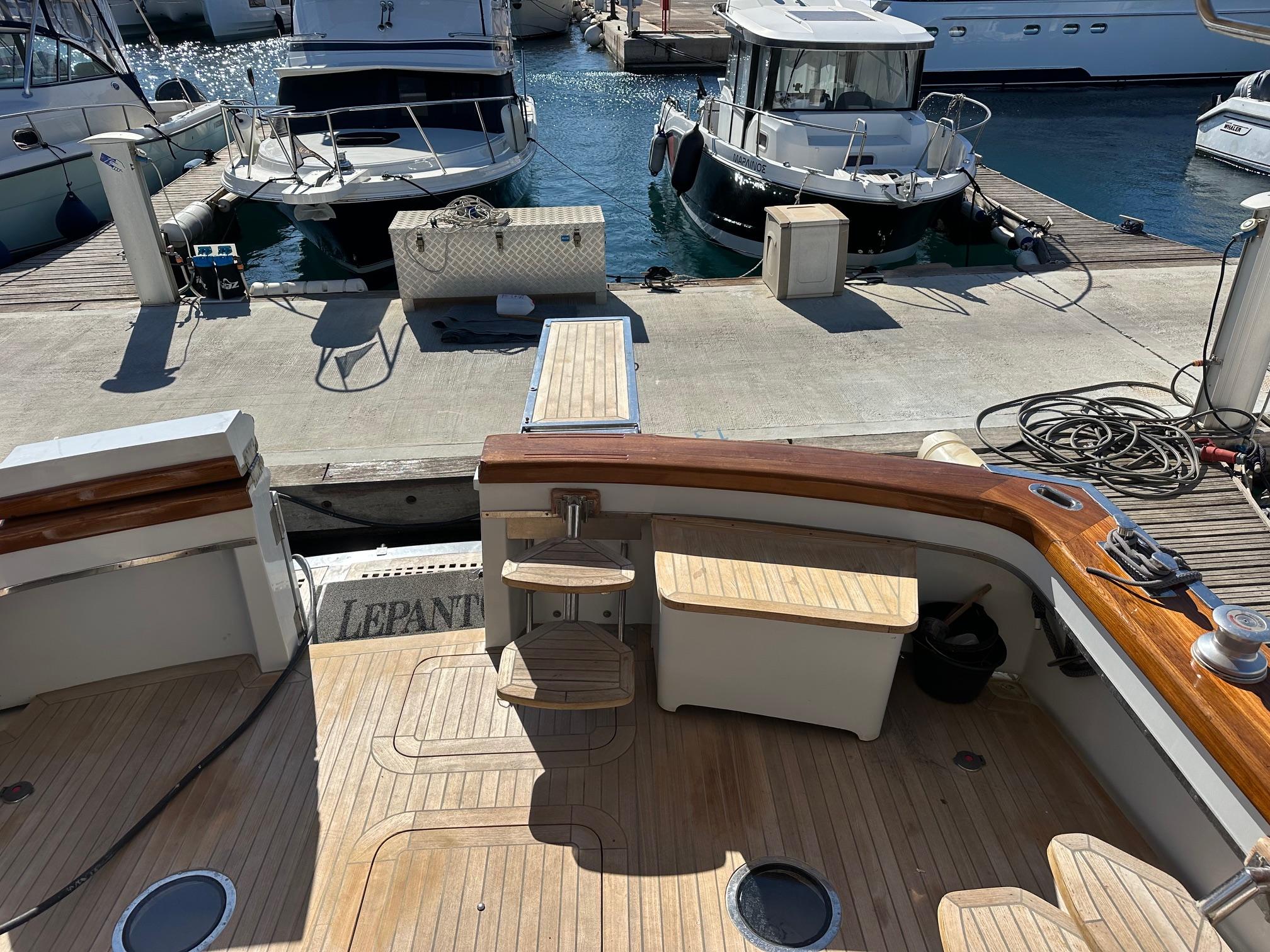 1979 Hatteras 46 Flybridge for sale - YachtWorld