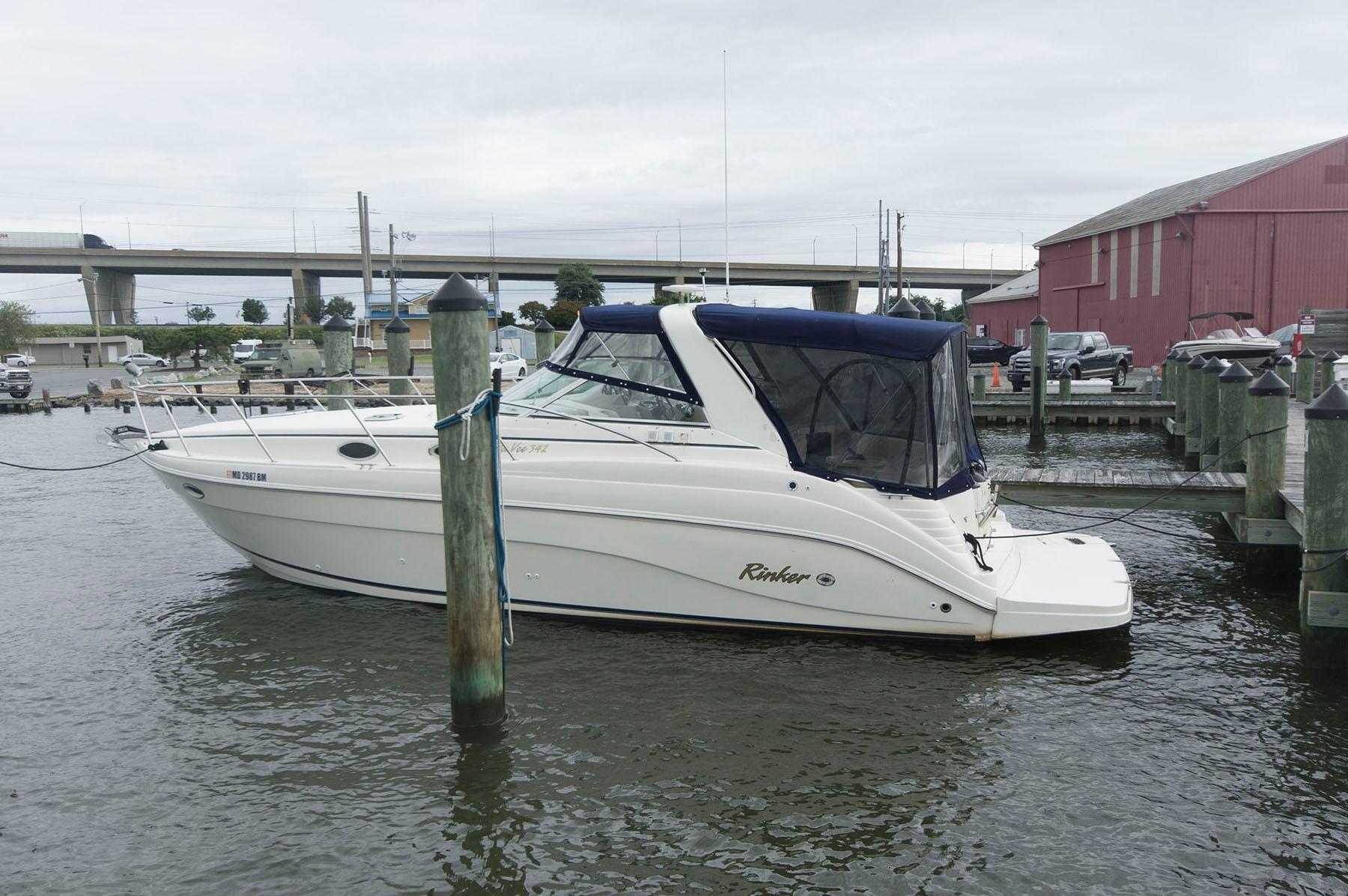 2002 Rinker 342 Fiesta Vee Cruiser for sale - YachtWorld