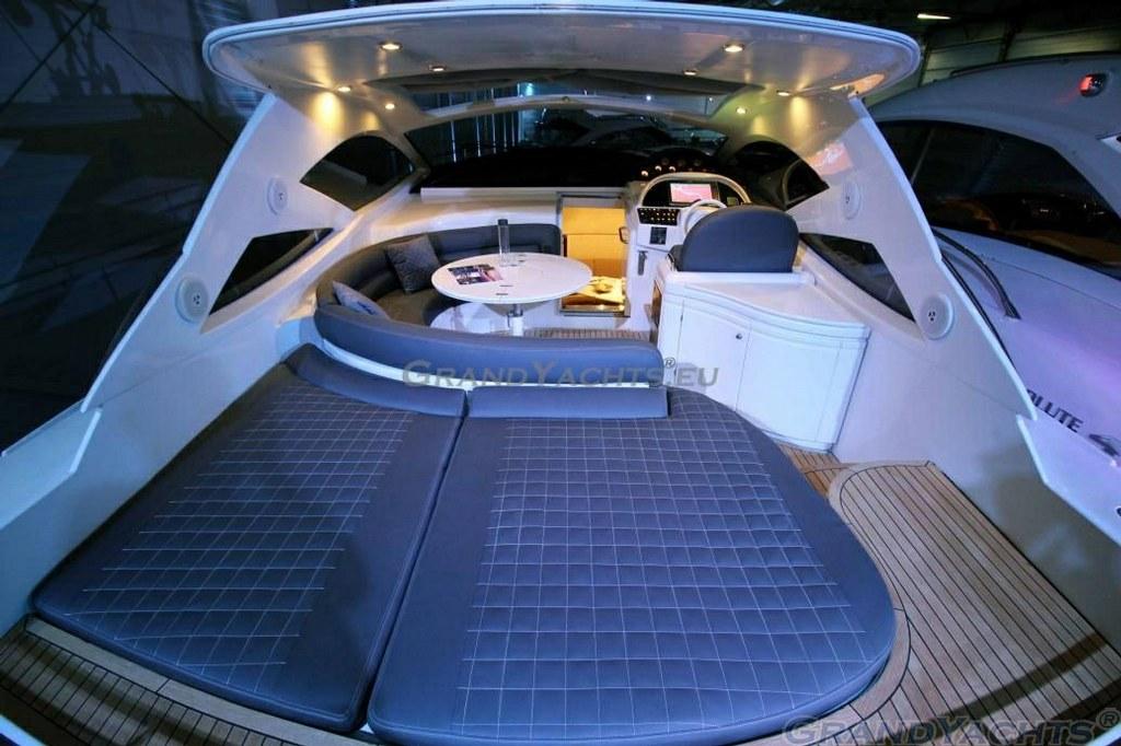 2003 Pershing 43 Motor Yacht for sale - YachtWorld