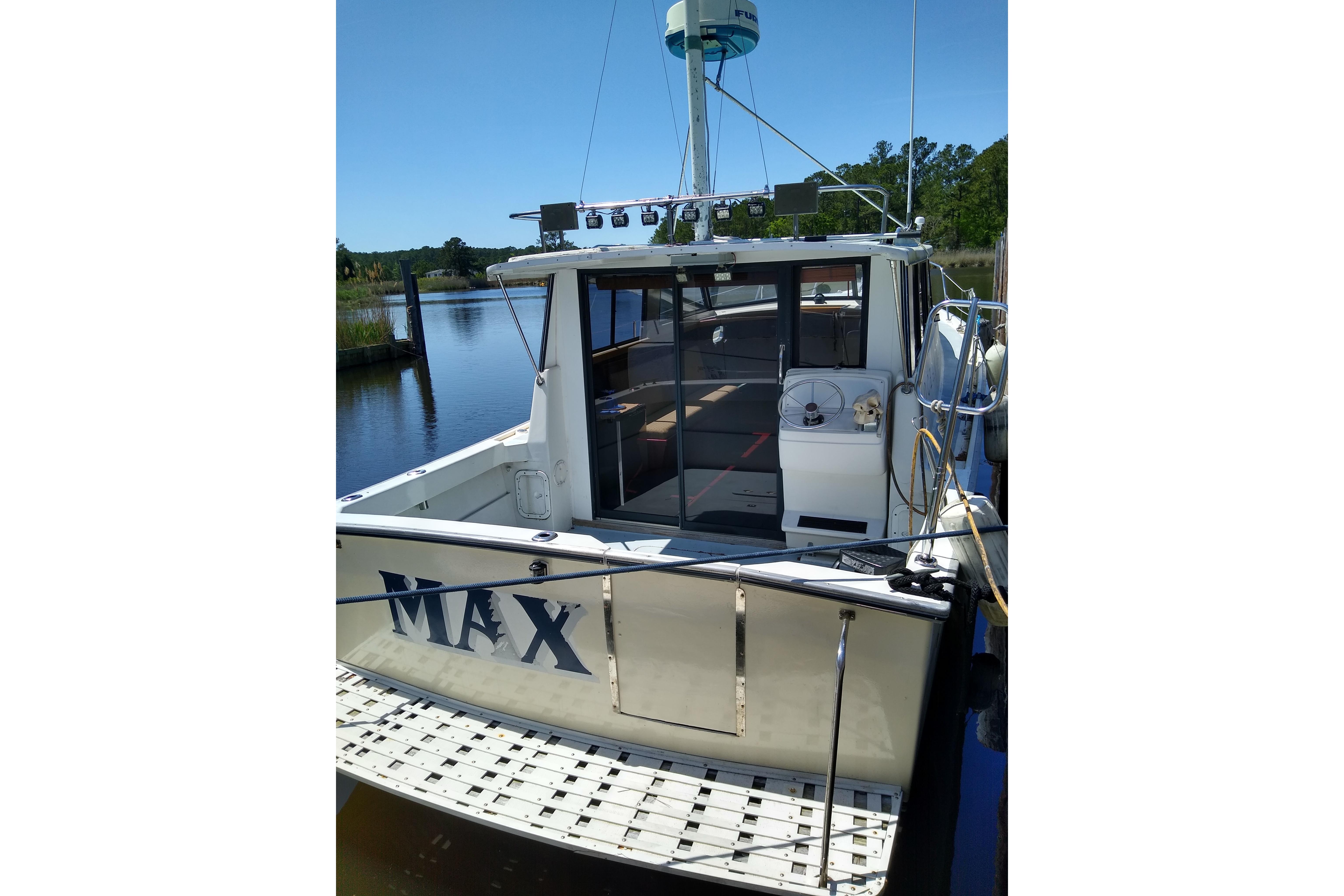 1979 Mainship 34 Custom Sedan Motor Yachts for sale - YachtWorld