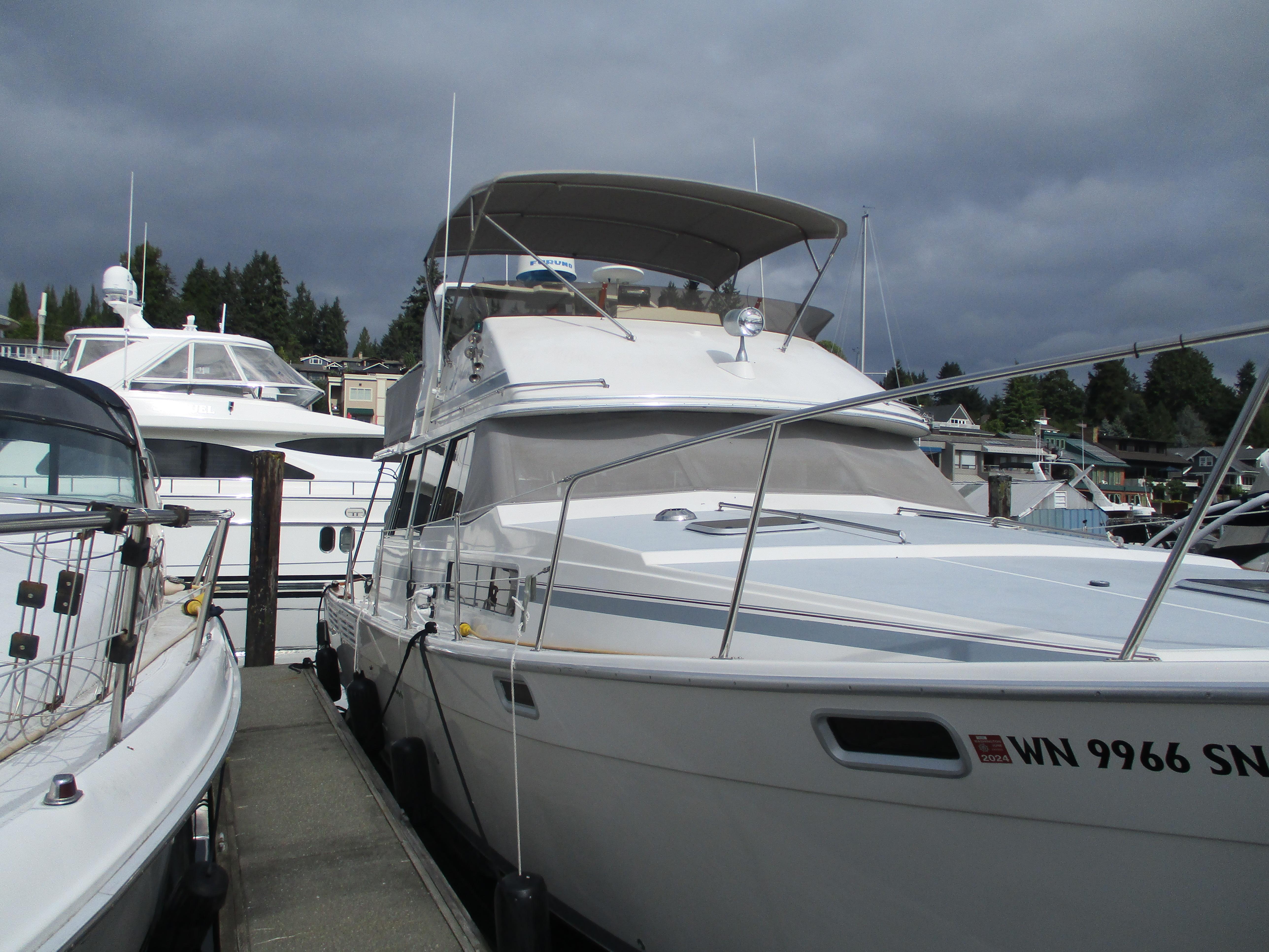 1989 Bayliner 3888 Motoryacht Motorjachten en Motorkruisers te koop ...