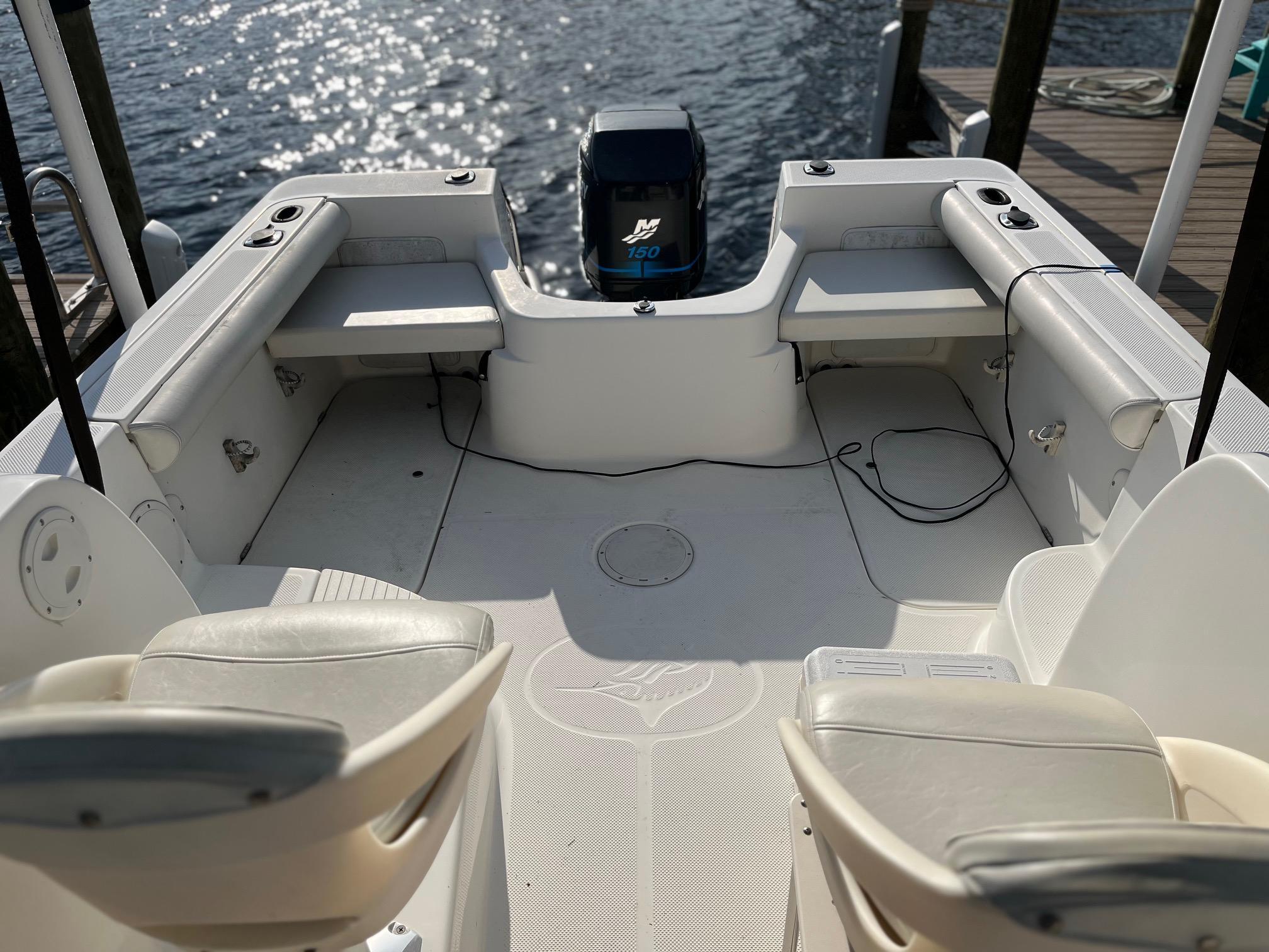 2005 Trophy 2002 Walkaround Walkaround for sale - YachtWorld