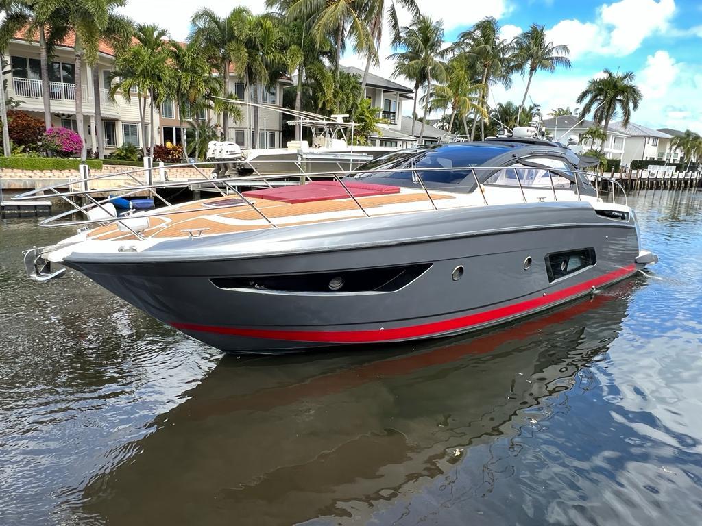 2013 Azimut Atlantis 48 Croiseurs rapides à vendre - YachtWorld