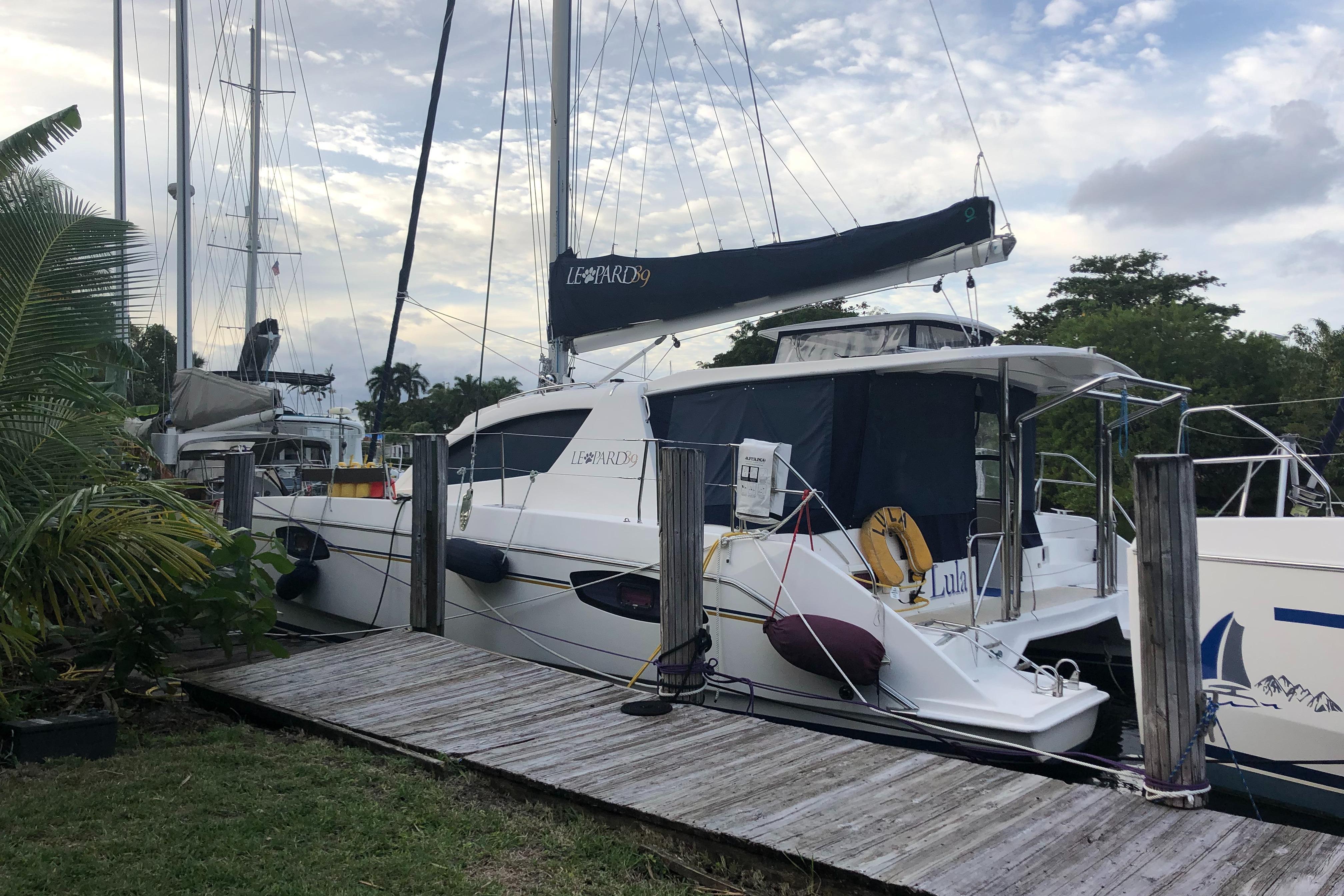 2013 Leopard 39 Owner's Version Catamaran for sale - YachtWorld