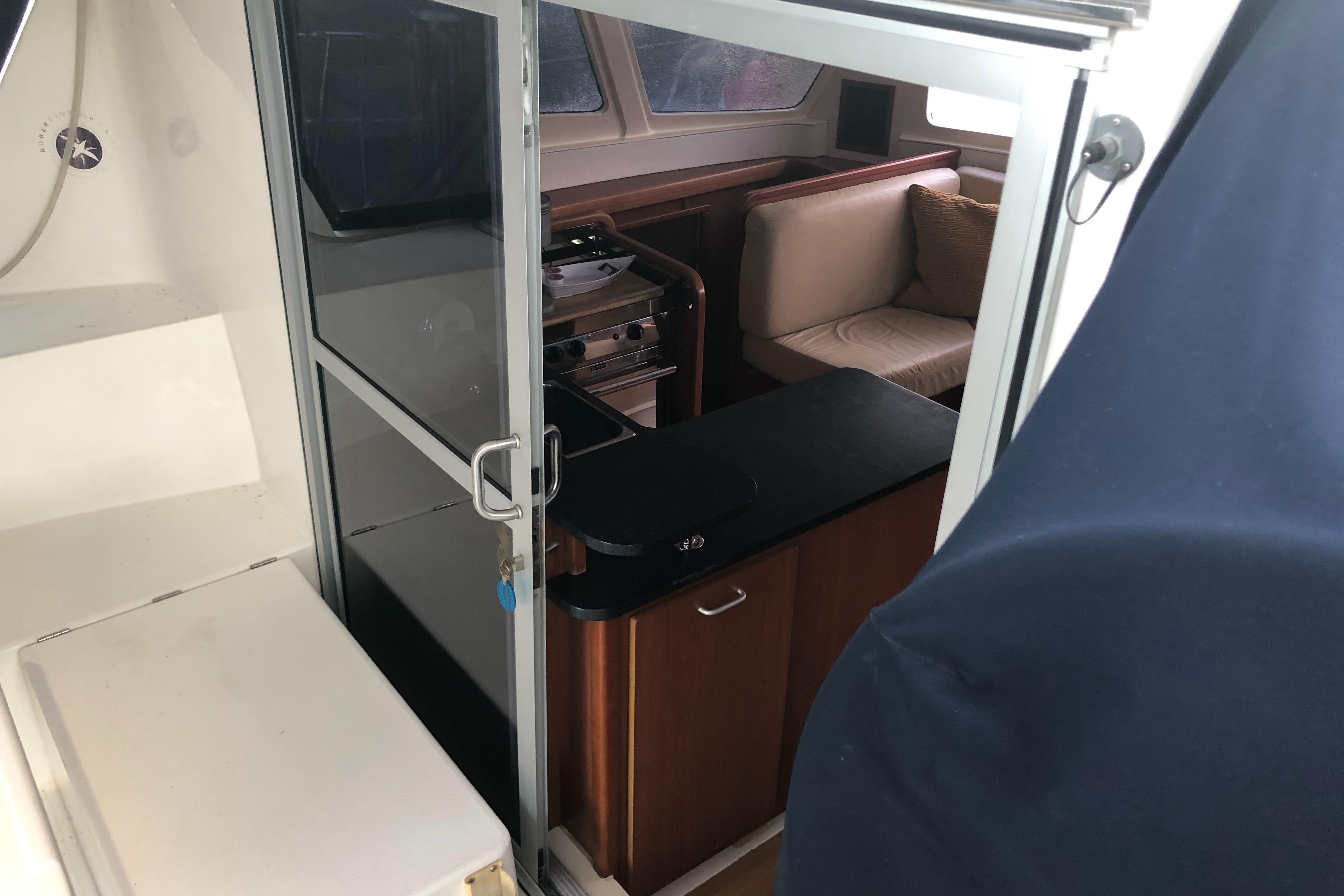 2013 Leopard 39 Owner's Version Catamaran for sale - YachtWorld