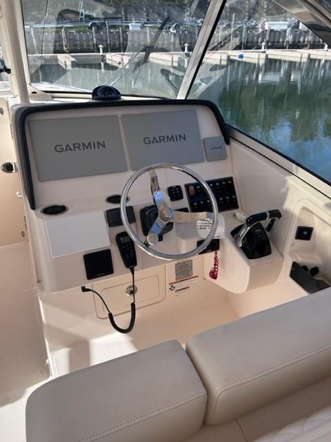 2019 Grady-White Freedom 325 Dual Console for sale - YachtWorld