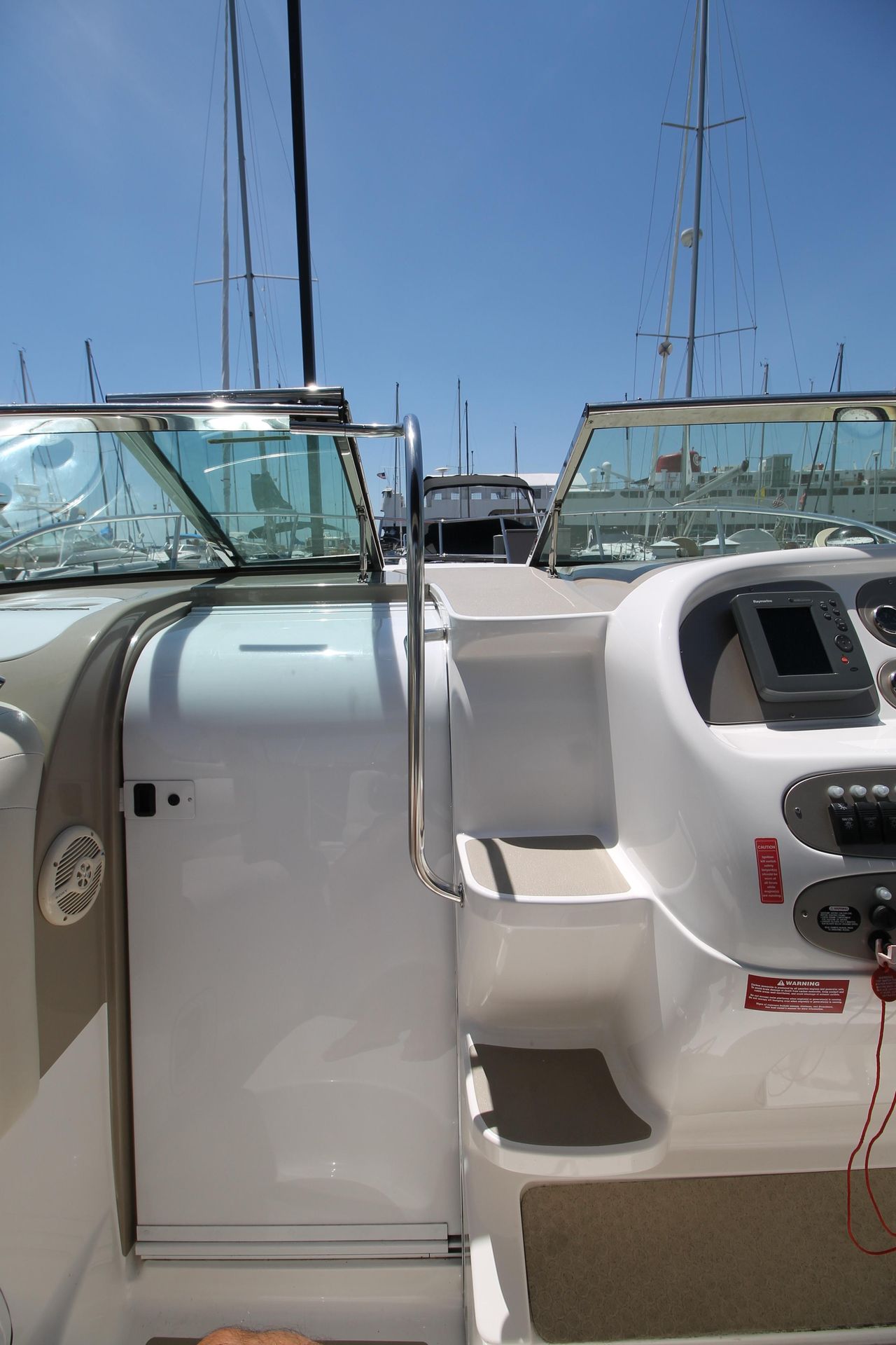 2004 Powerquest 320 Suncruiser - Weber Yachts