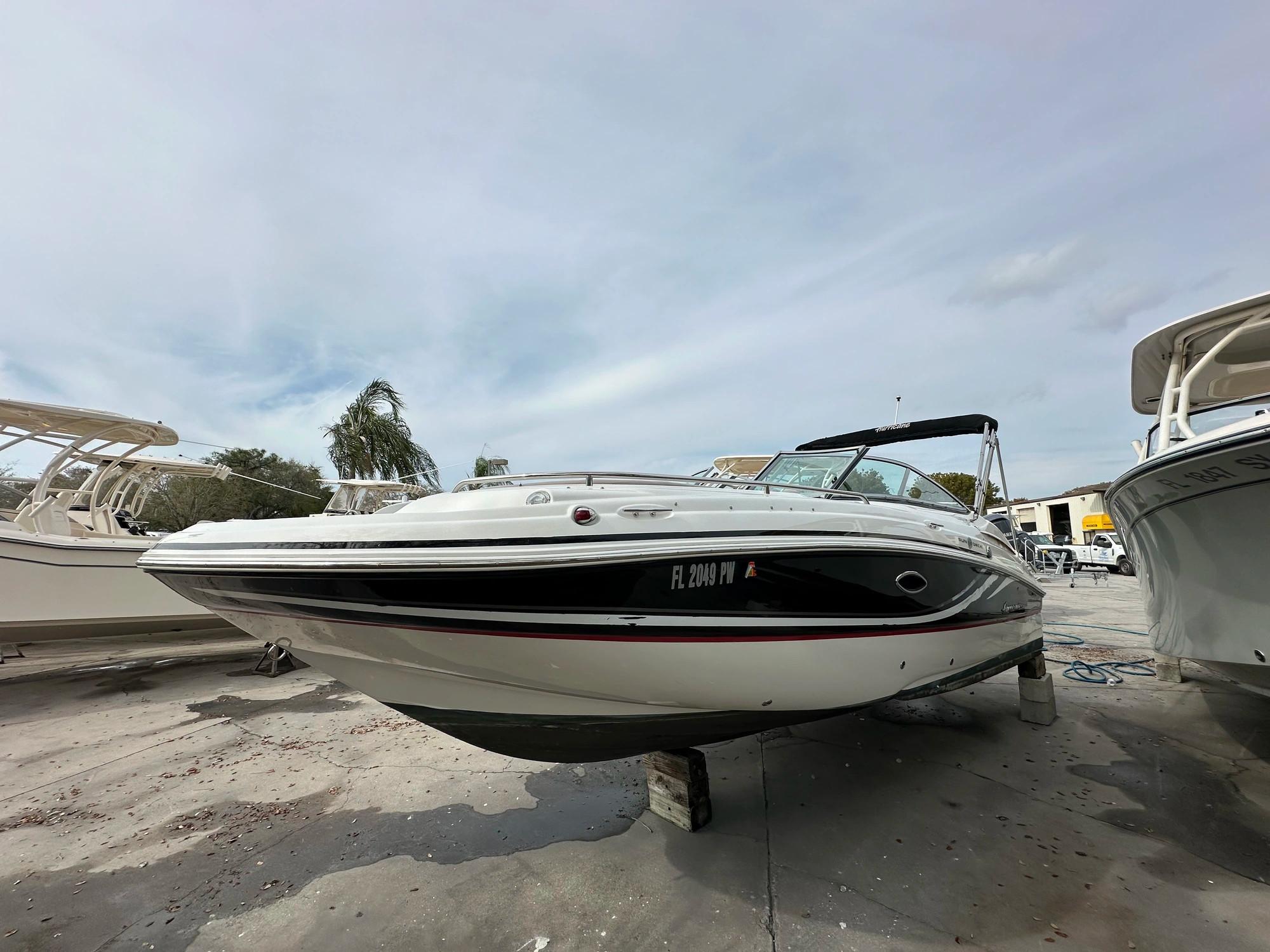 2015 Hurricane SunDeck 2200 DC Dual Console for sale - YachtWorld