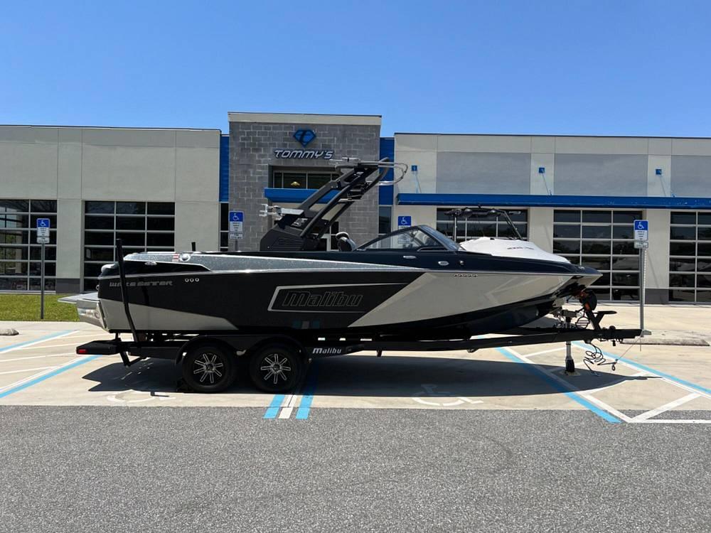Malibu Wakesetter 23 Xti boats for sale - TopBoats