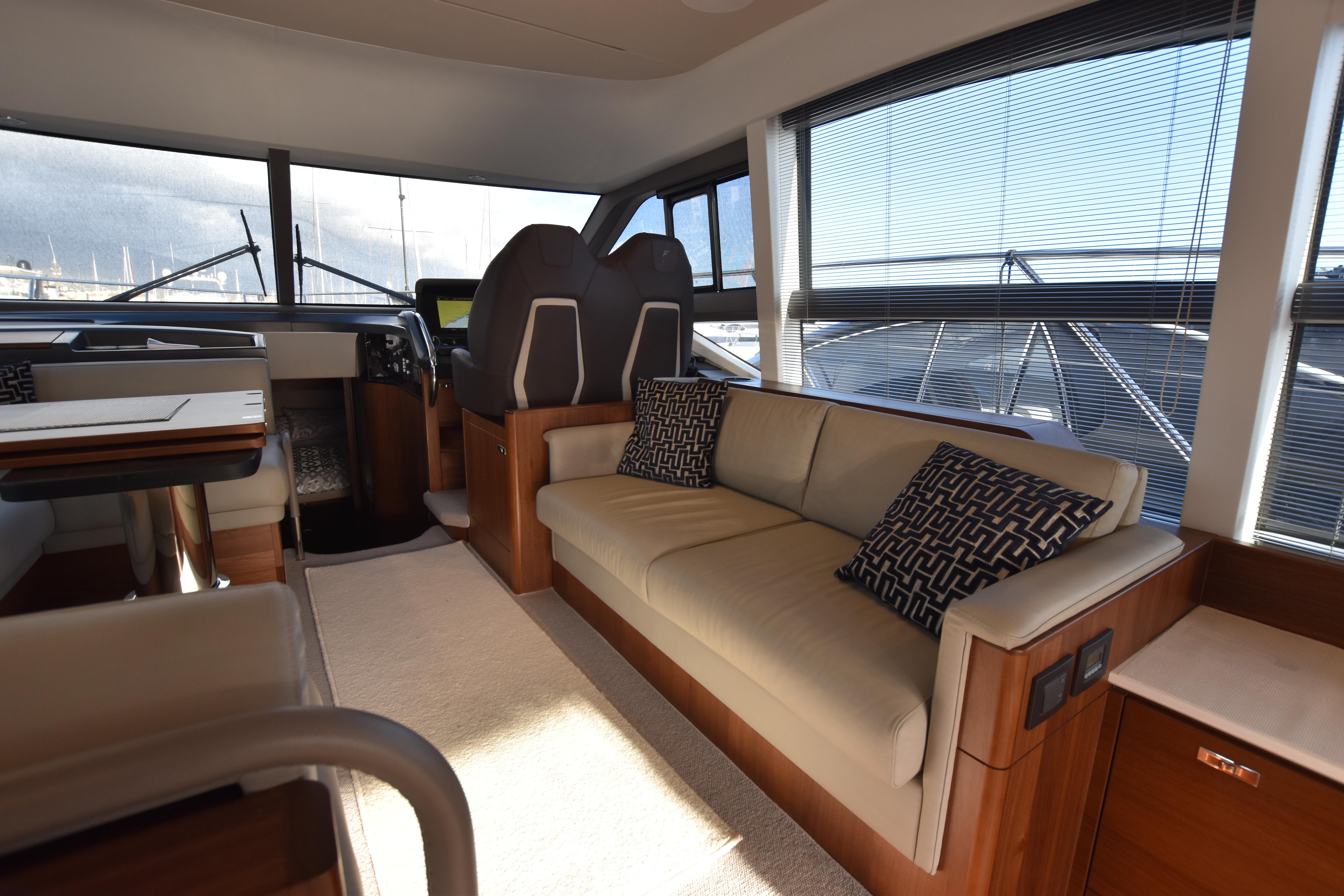 2021 Princess F50 Flybridge for sale - YachtWorld