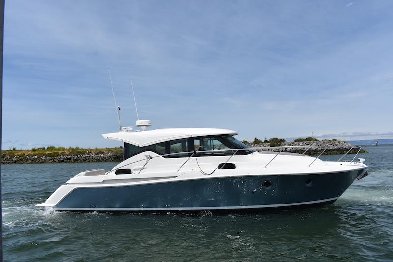 2022 Tiara Yachts 39 Coupe Motor Yacht for sale - YachtWorld