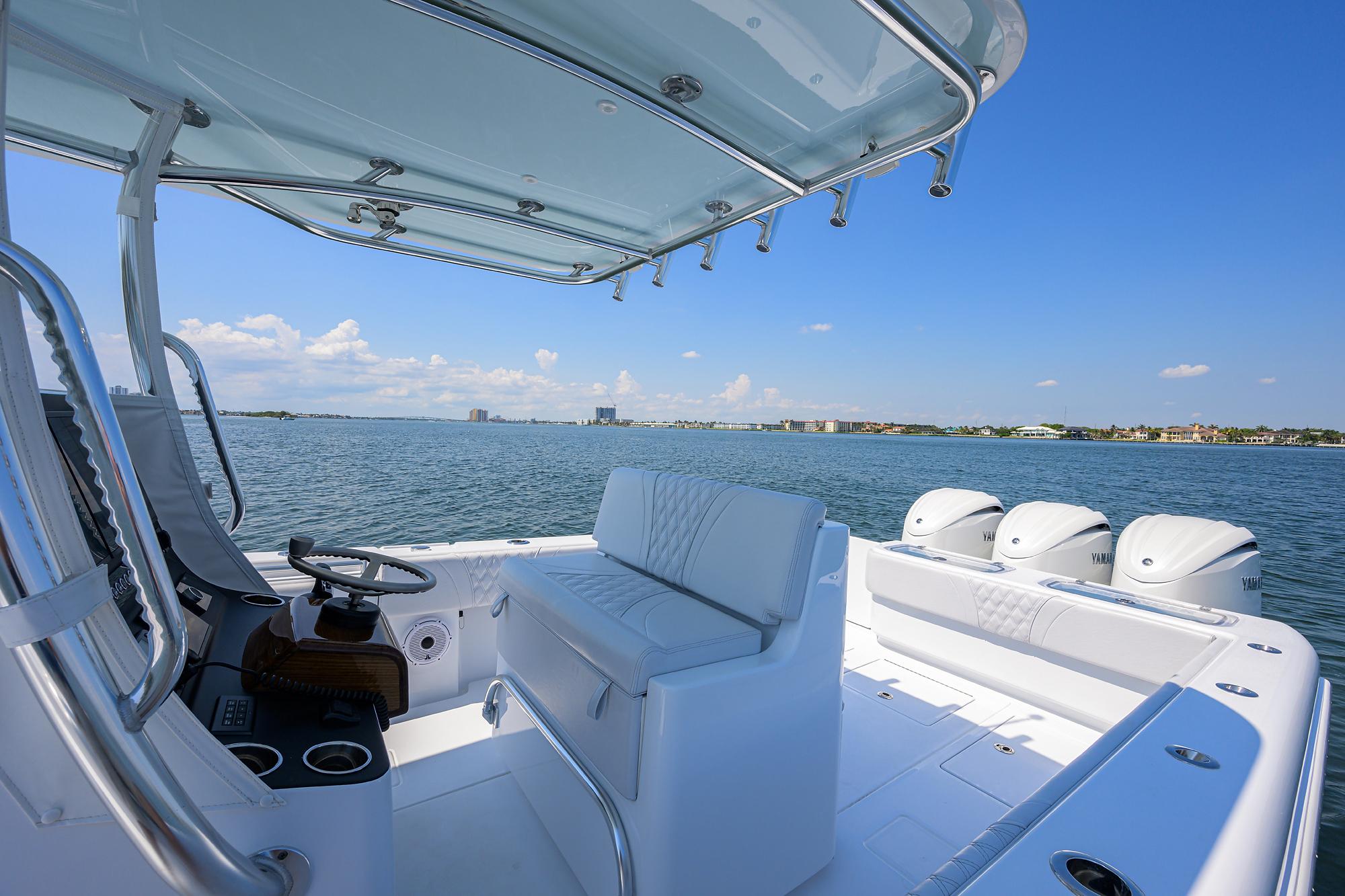 2024 Contender 35ST Centre Console for sale - YachtWorld