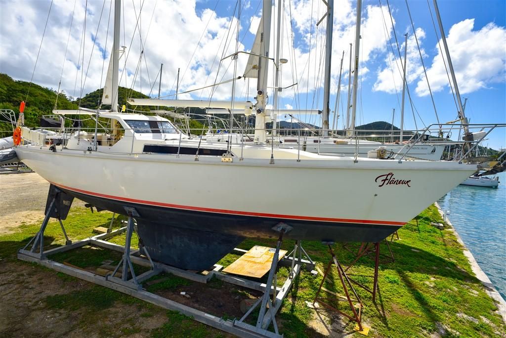 1986 Amel Maramu 46 Centre Cockpit for sale - YachtWorld