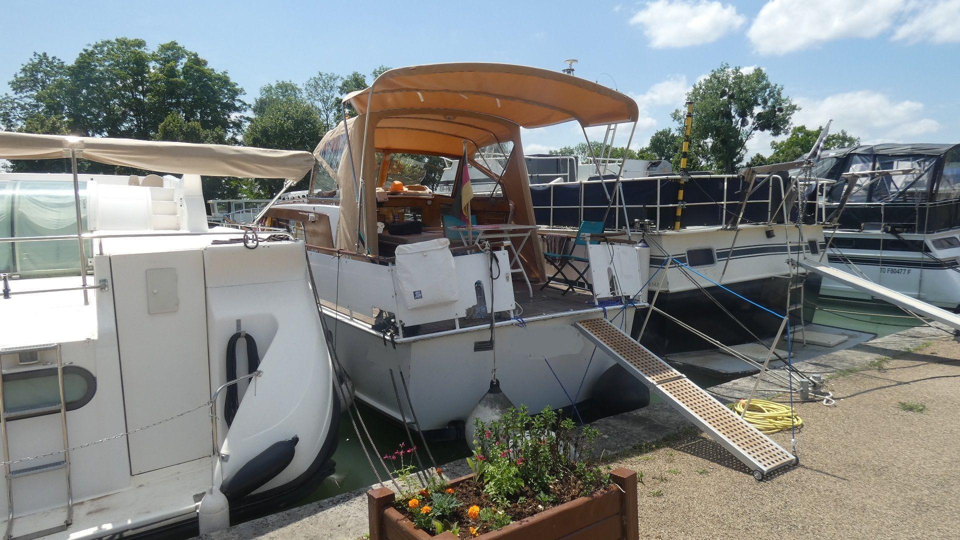 1969 Dutch Steel Motor Cruiser 36ft Canal and River Cruiser for sale ...