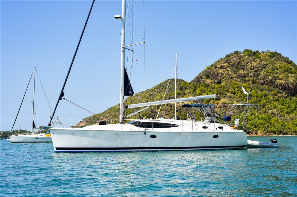 2011 Hunter 50 Center Cockpit Cruiser for sale - YachtWorld