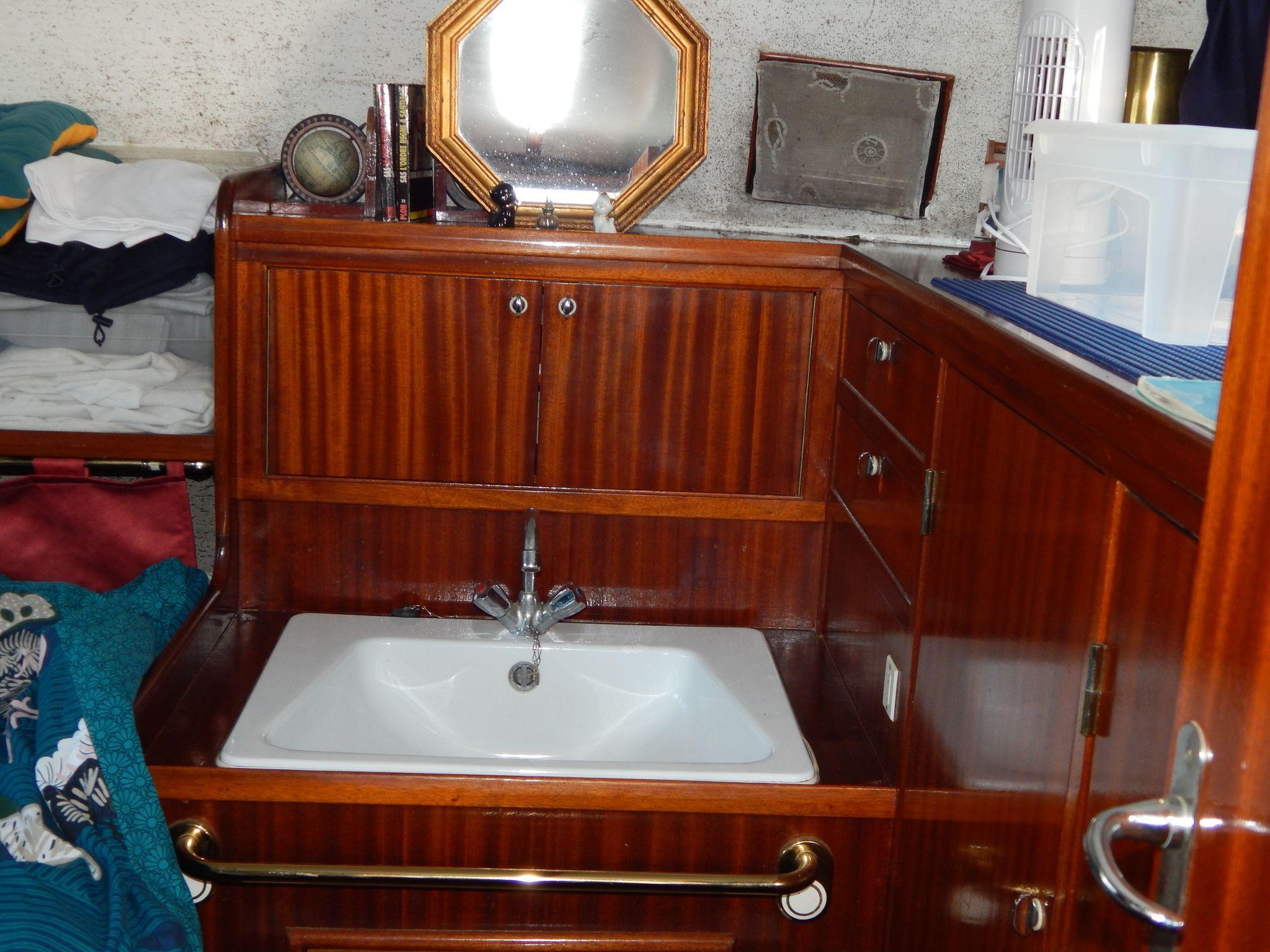 1976 Dutch Steel Motor Cruiser Croiseurs fluviaux à vendre - YachtWorld