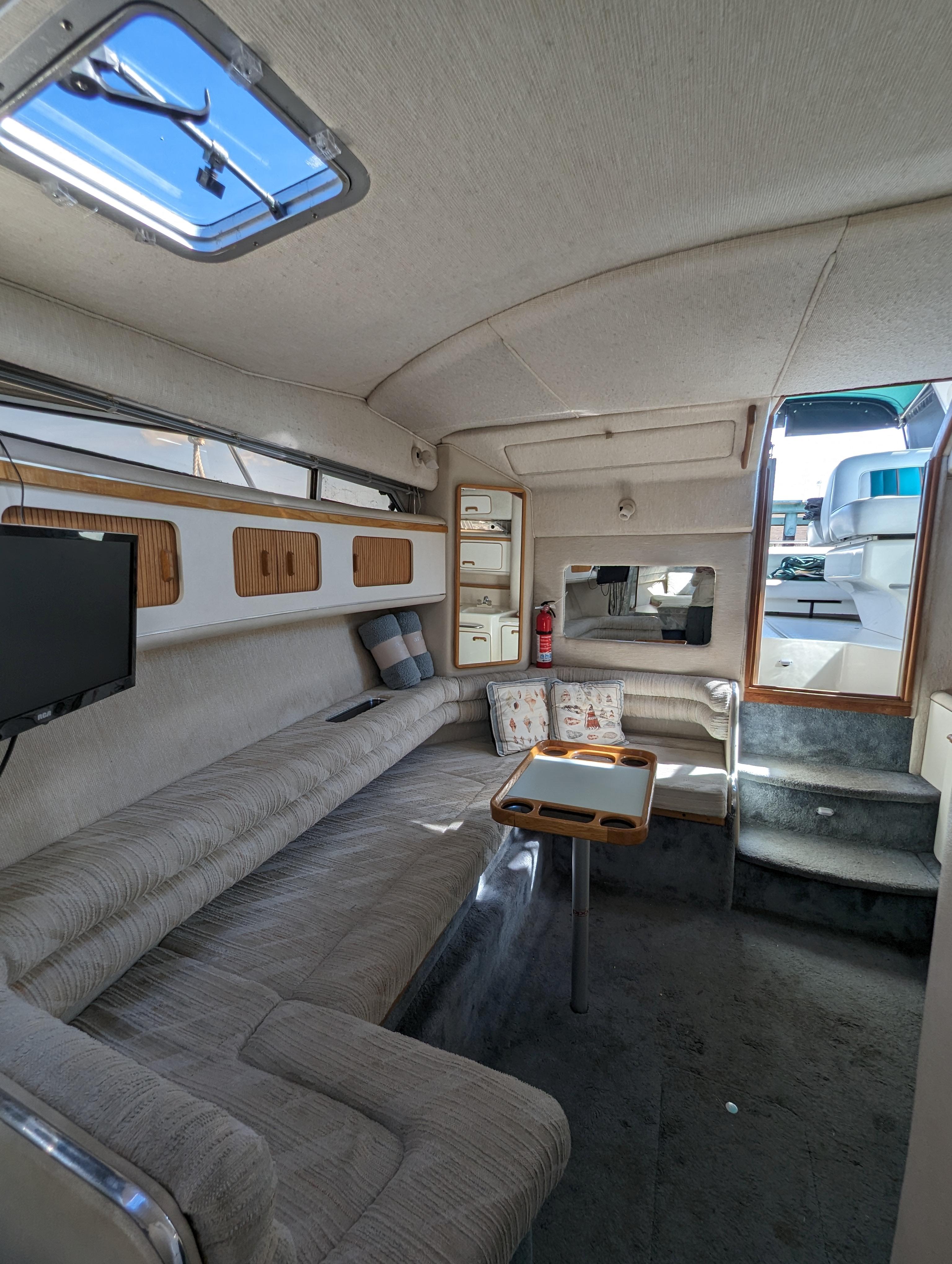 1992 Sea Ray 330 Express Cruiser Cruiser for sale - YachtWorld