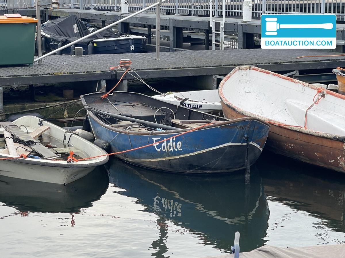 Occasion 1900 Vlet 350 | YachtFocus