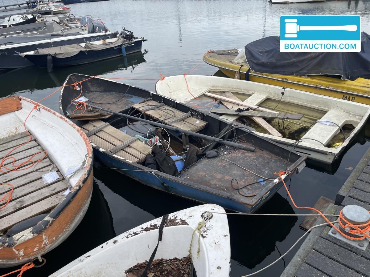 Occasion 1900 Vlet 350 | YachtFocus