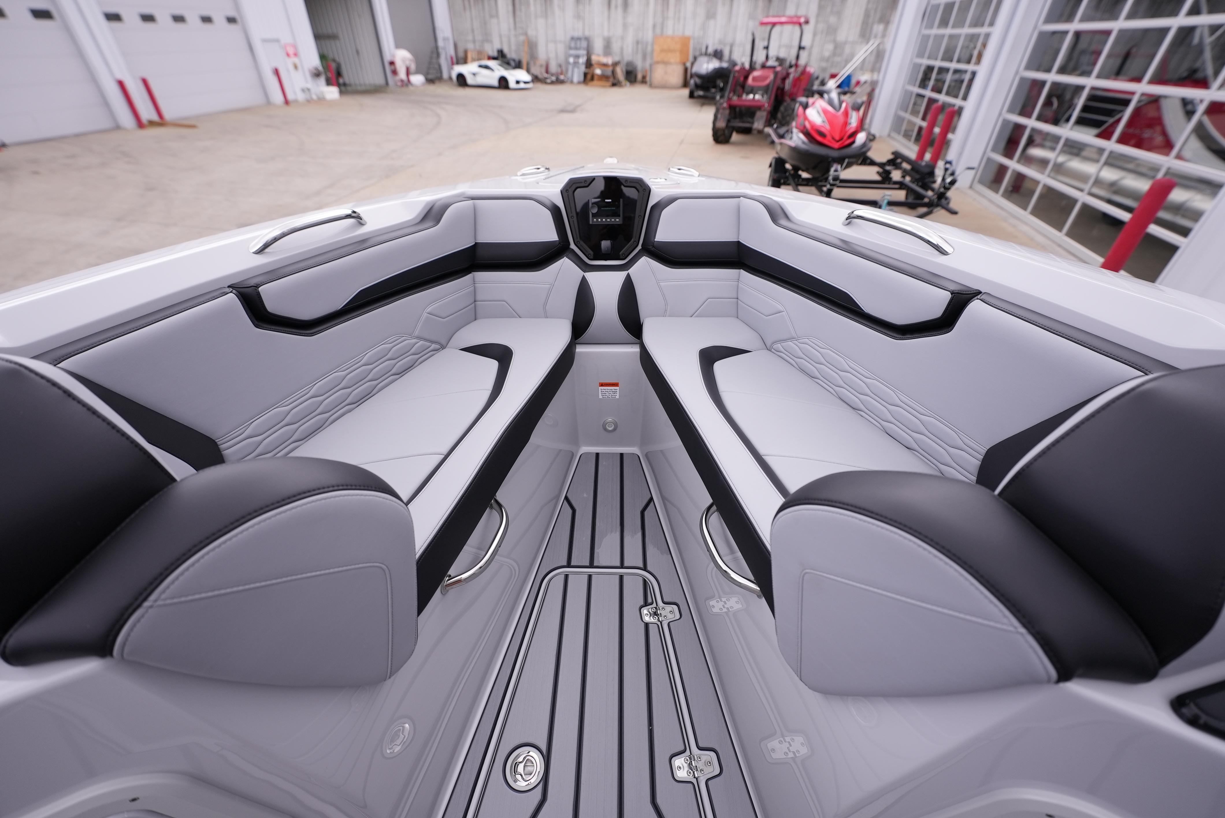 2024 Sunsation 32 CCX Center Console for sale - YachtWorld