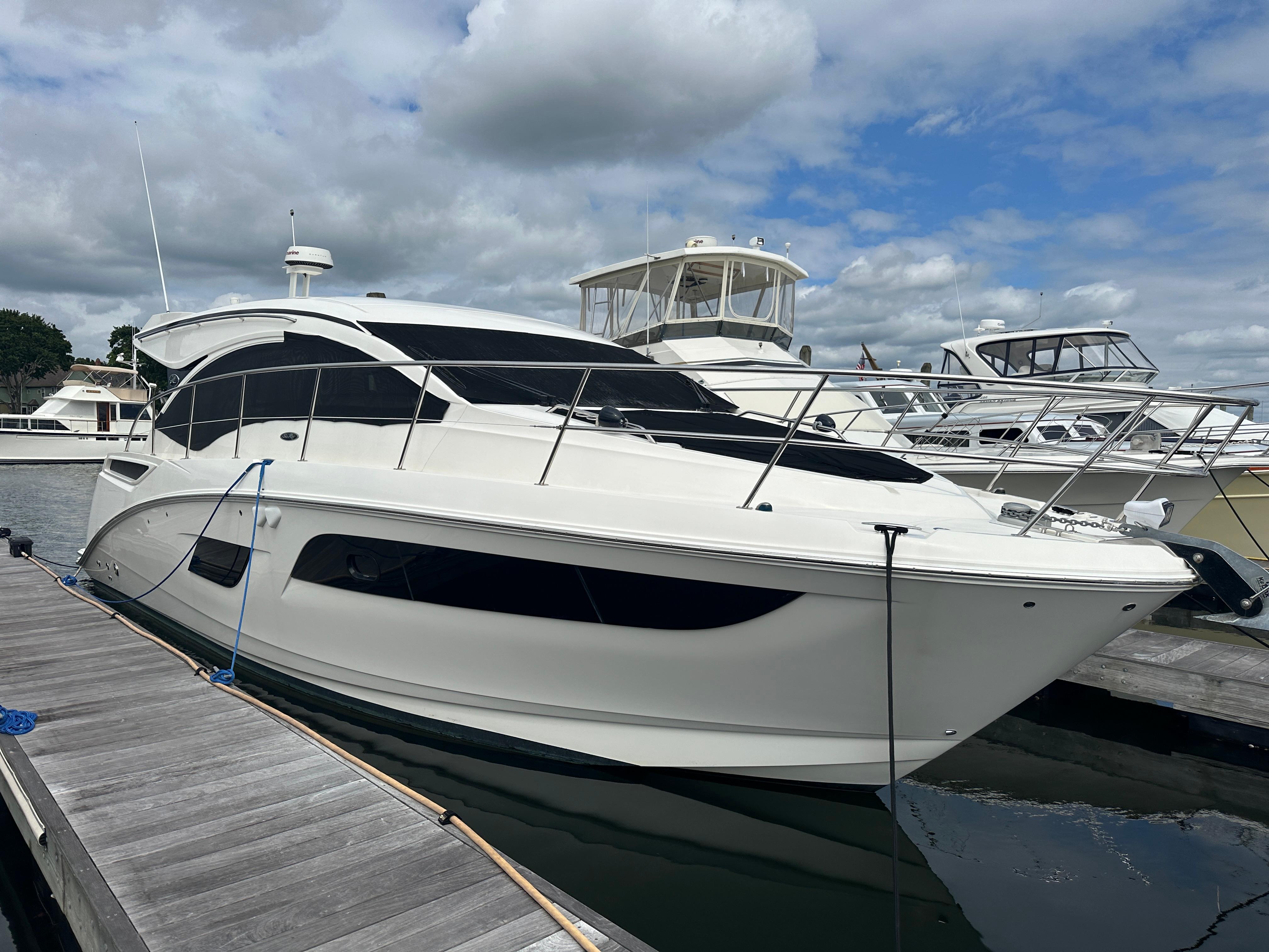 2018 Sea Ray 400 Sundancer Cruisere til salgs- YachtWorld