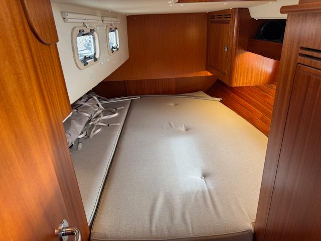 2018 Hallberg-Rassy 340 Cruiser for sale - YachtWorld