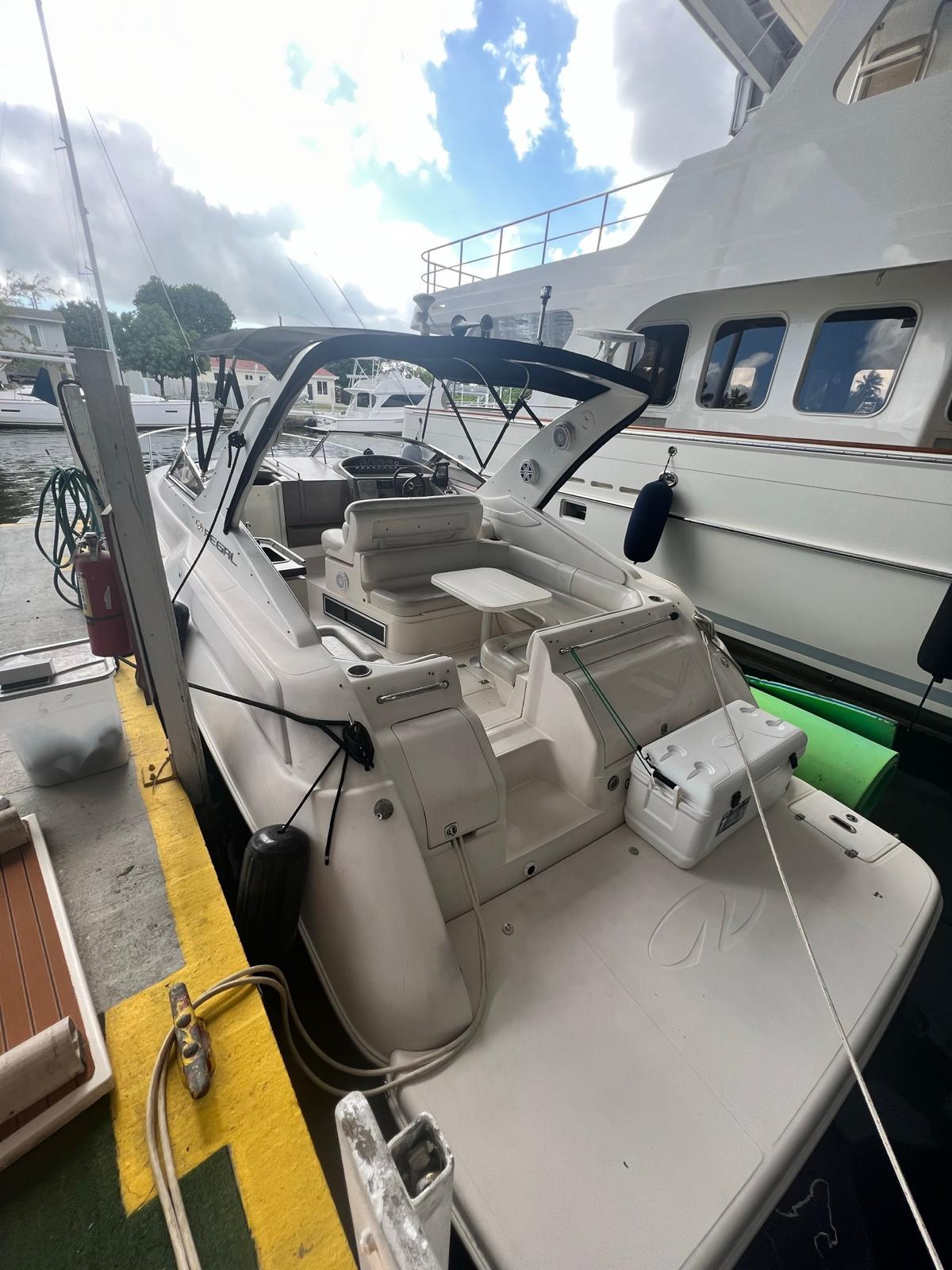 2004 Regal 3260 Commodore Express Cruiser for sale - YachtWorld