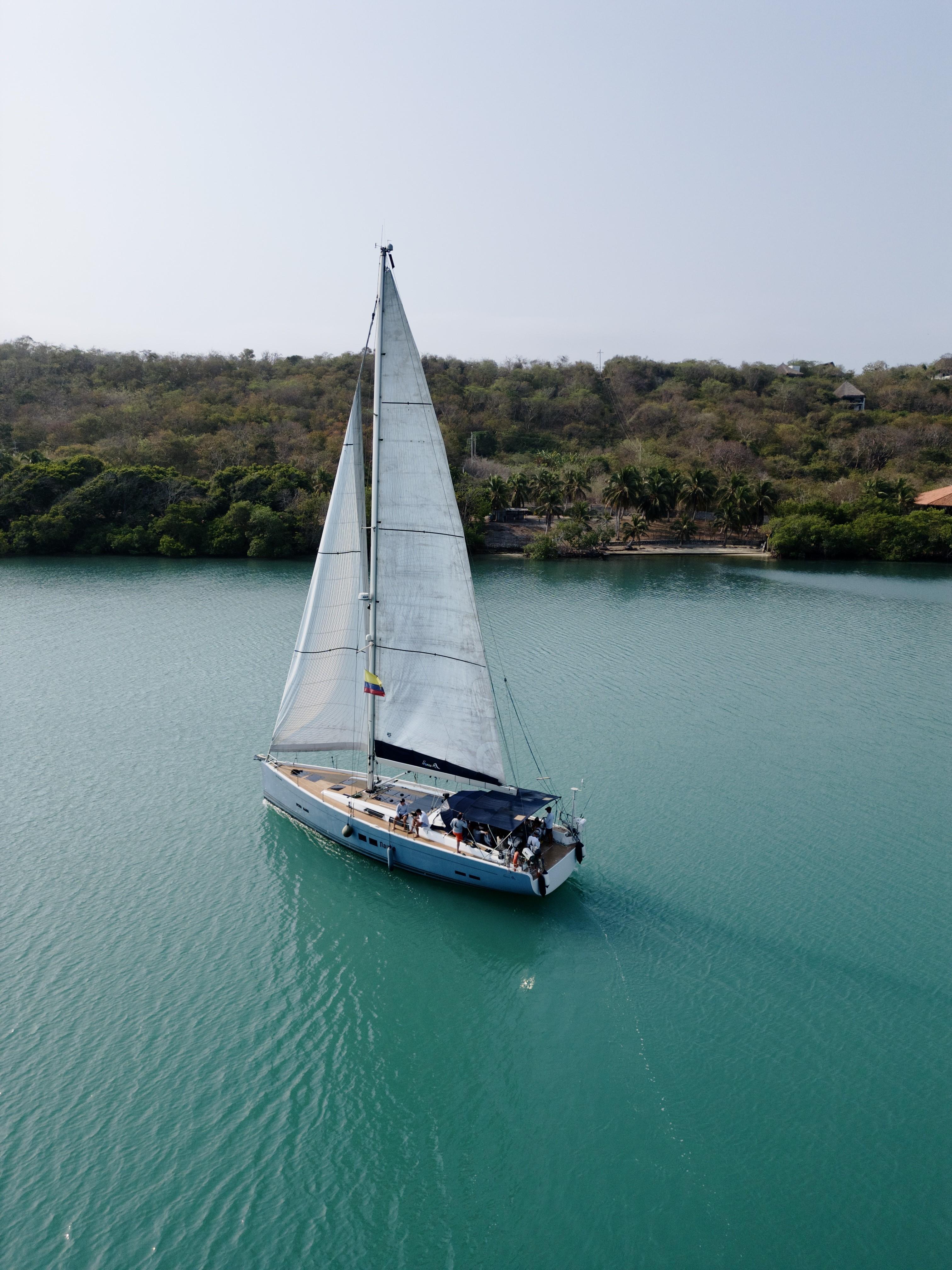 2014 Hanse 575 Cruiser for sale - YachtWorld