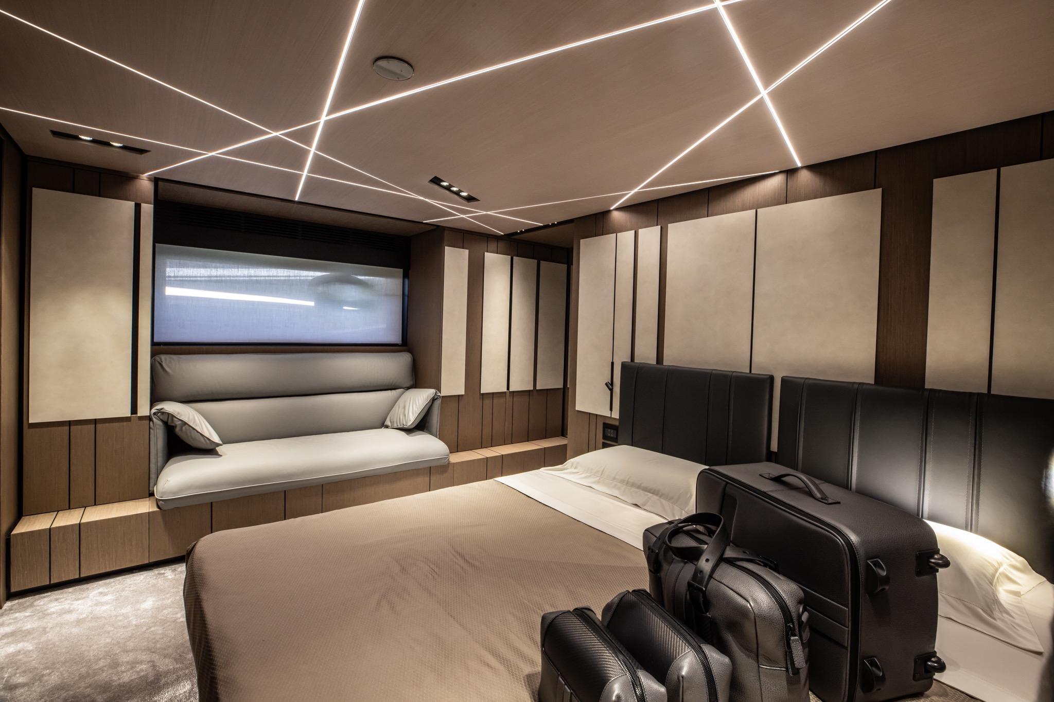 Pershing GTX 80 | 2025 | 24m - Florida | Boatshop24