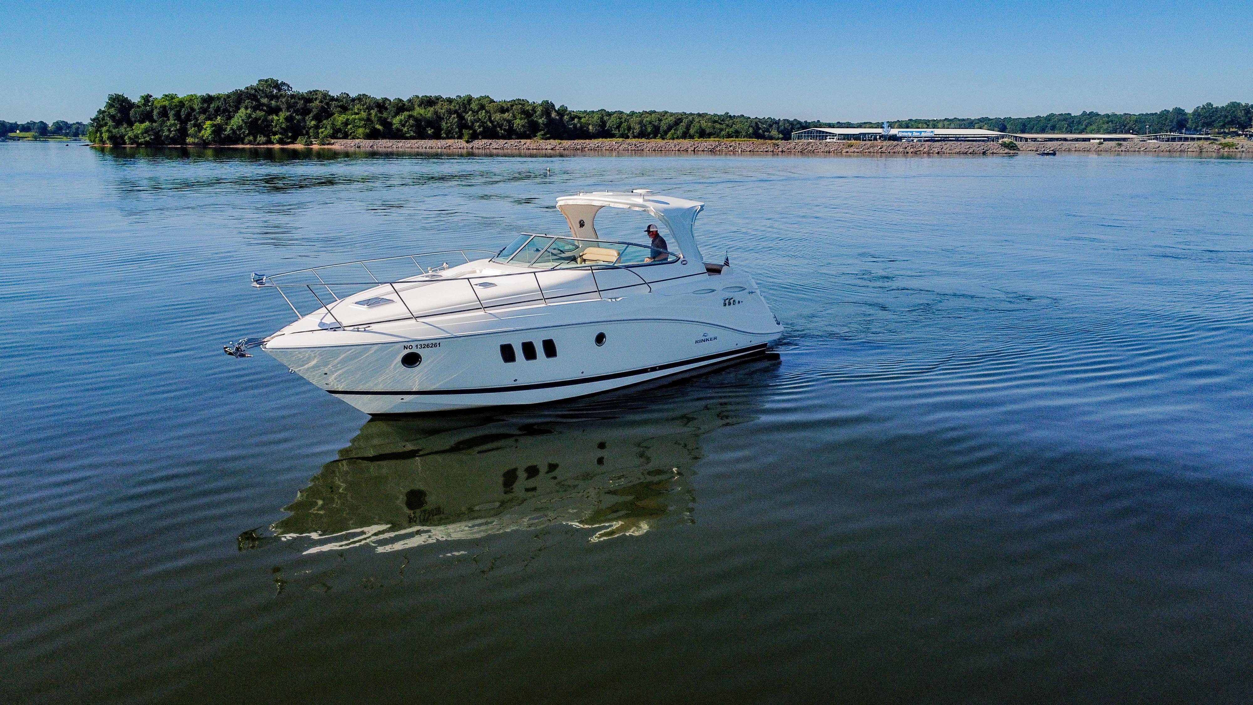 2009 Rinker 360 Express Cruiser Express Cruiser for sale - YachtWorld