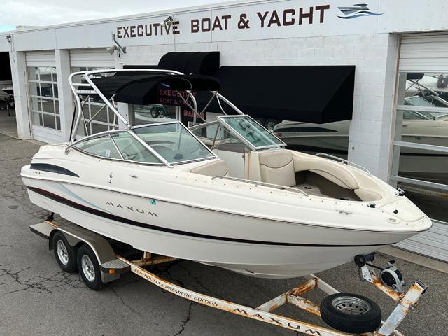 2001 Maxum 2300 SRP Bowrider Ski and Wakeboard Boat for sale - YachtWorld