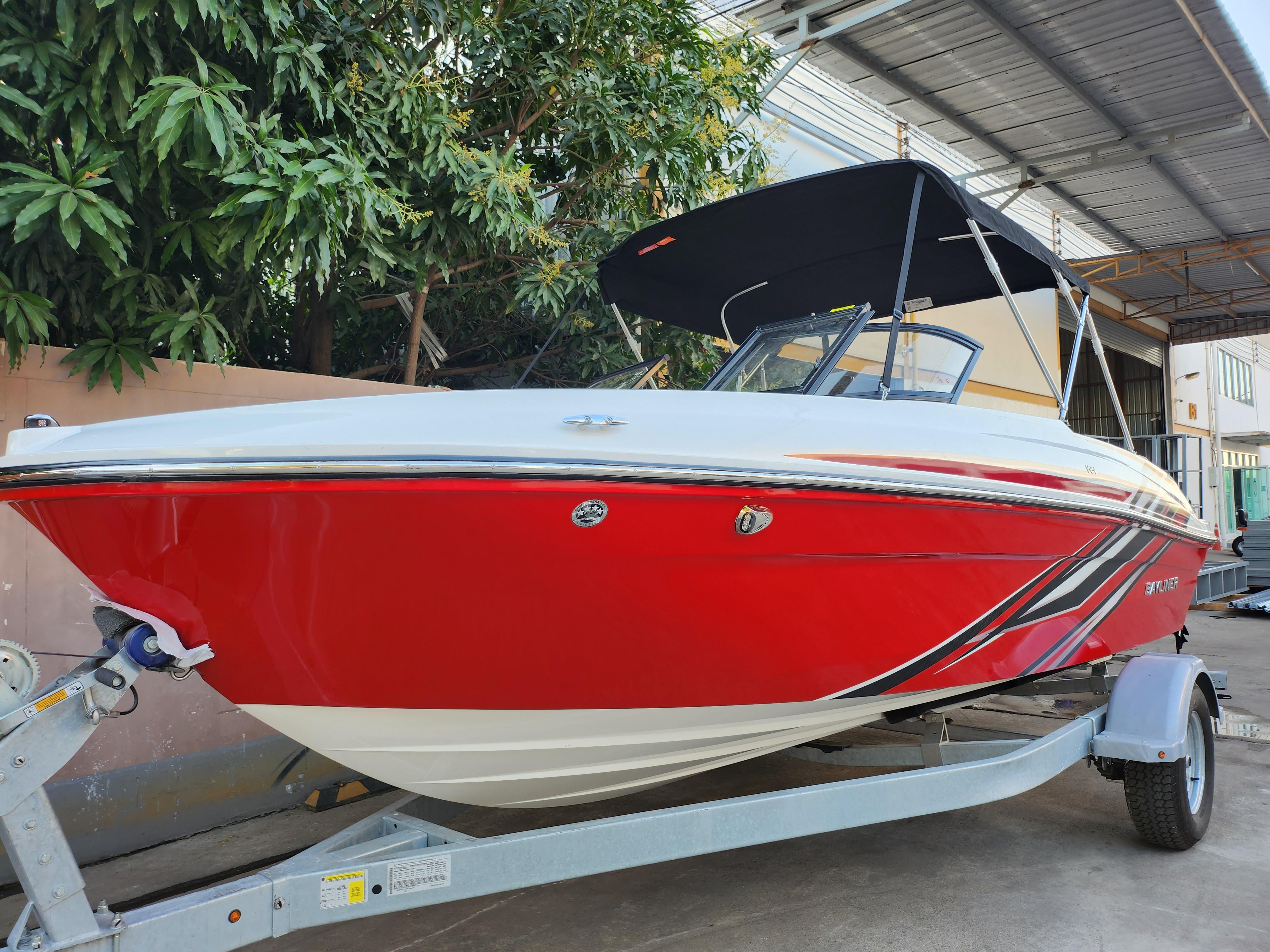 2024 Bayliner VR 4 Bowrider à vendre - YachtWorld