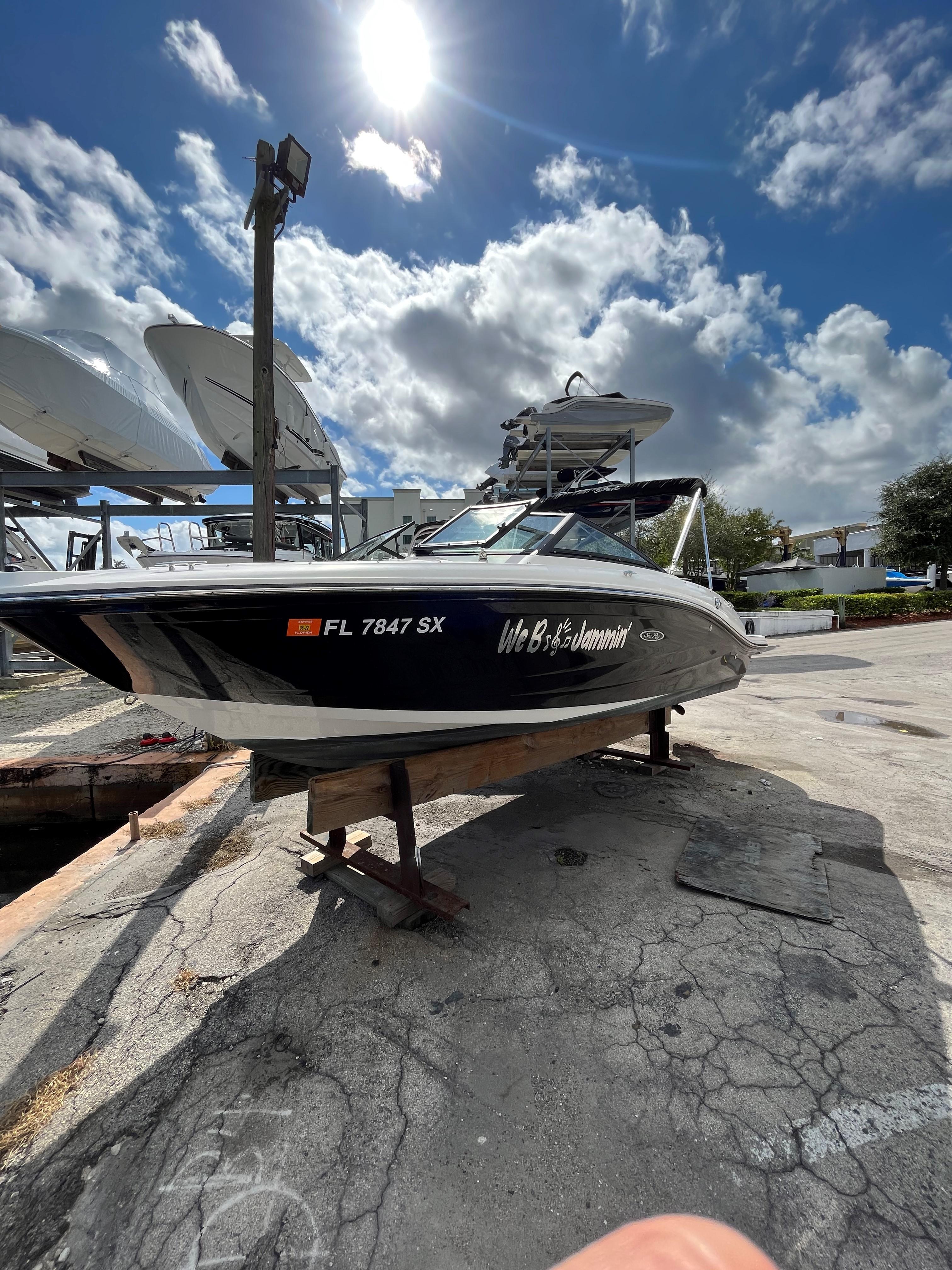 2021 Sea Ray SPX 190 Bowrider à vendre - YachtWorld